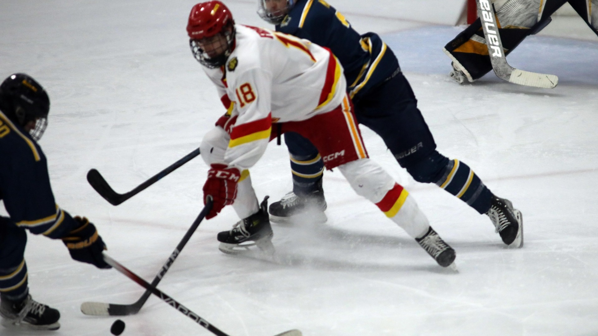 Frenkel Leads Men's Ice Hockey to First Win at Home - King's College ...
