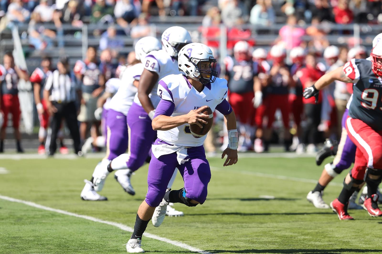 Football Takes Down IC on Homecoming - Knox College Athletics