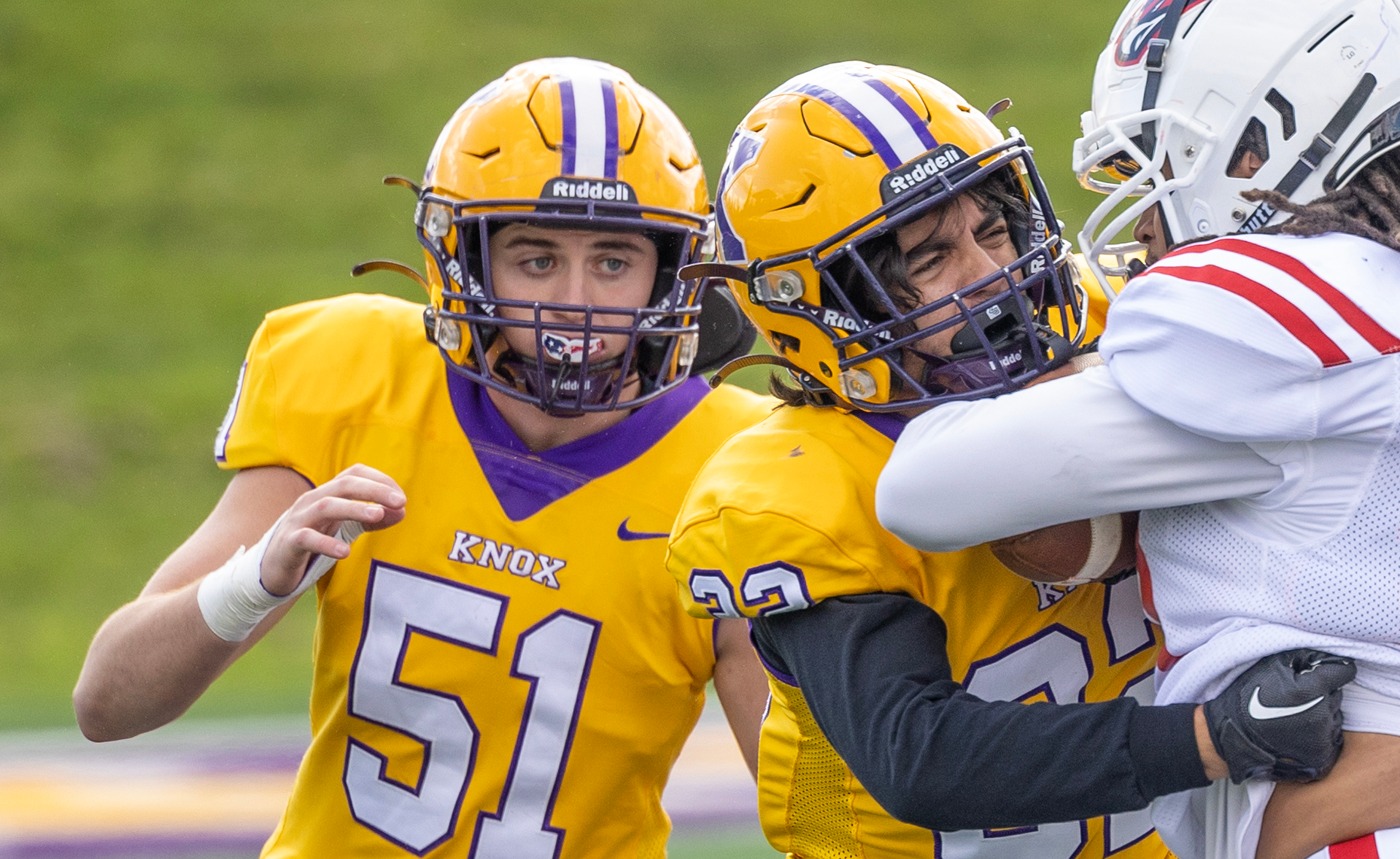 Football Drops Close Homecoming Game to Cornell - Knox College Athletics