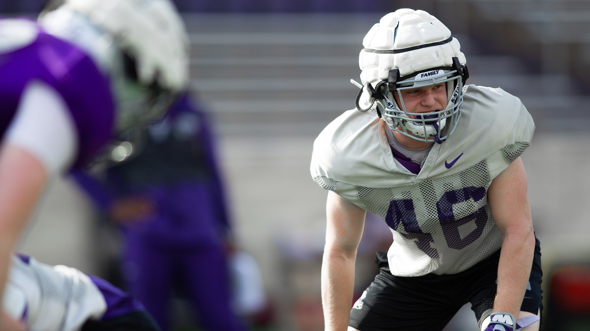 Jhet Burkhart - Football - Kansas State University Athletics