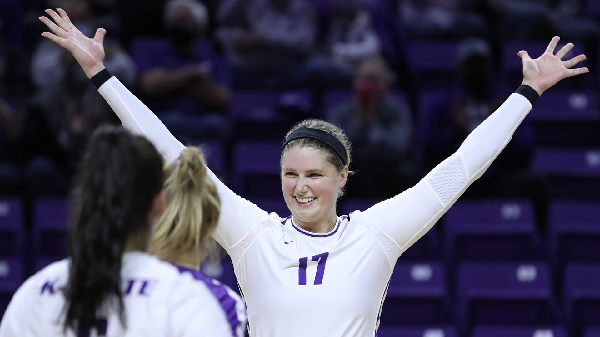 Brynn Carlson - Volleyball - Kansas State University Athletics