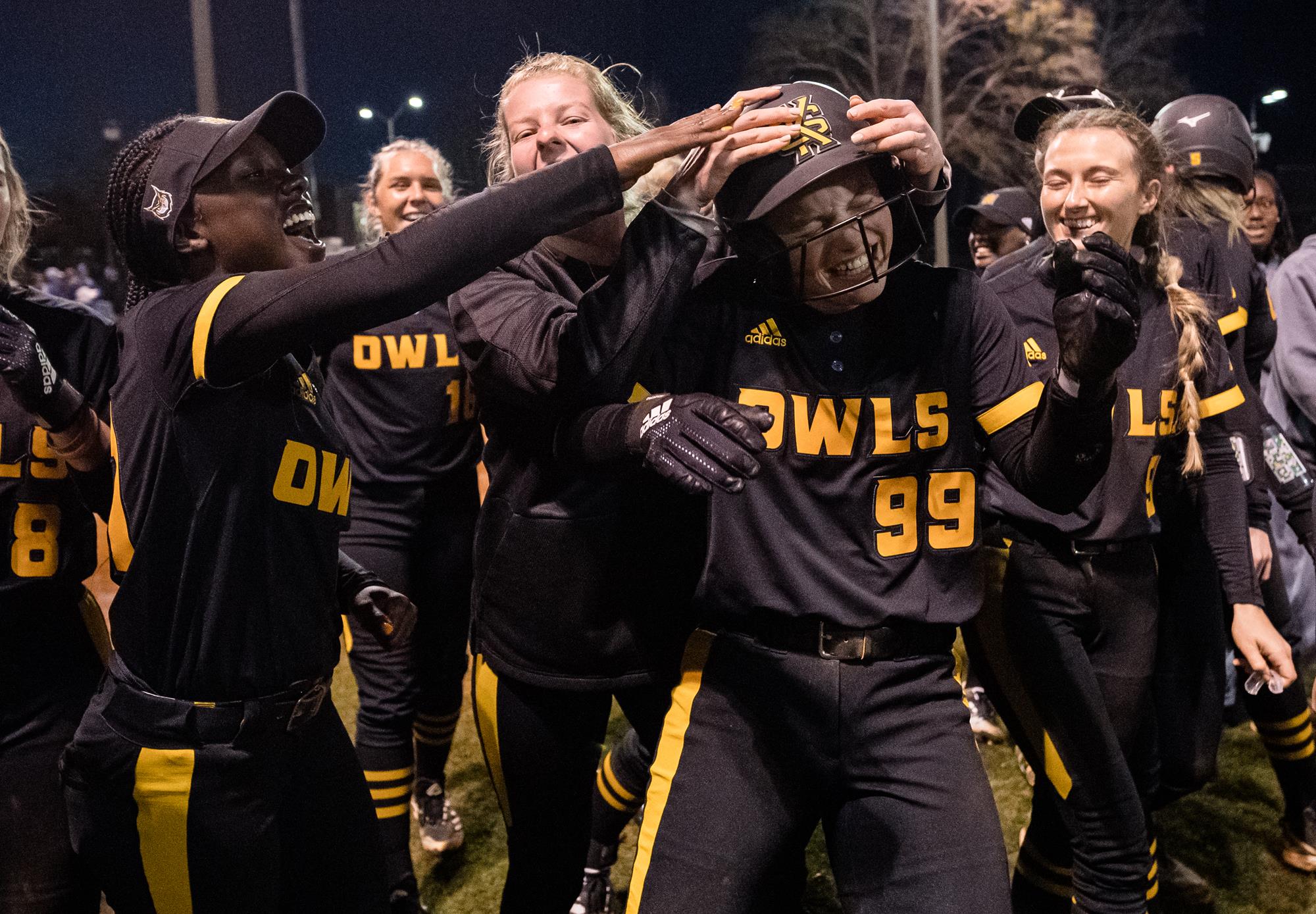 Taylor Cates - Softball - Kennesaw State University Athletics