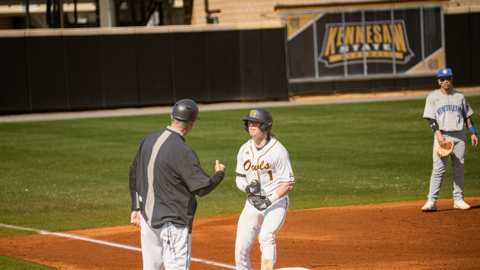 Long Ball Lifts Owls to Series Victory Over New Orleans - Kennesaw ...