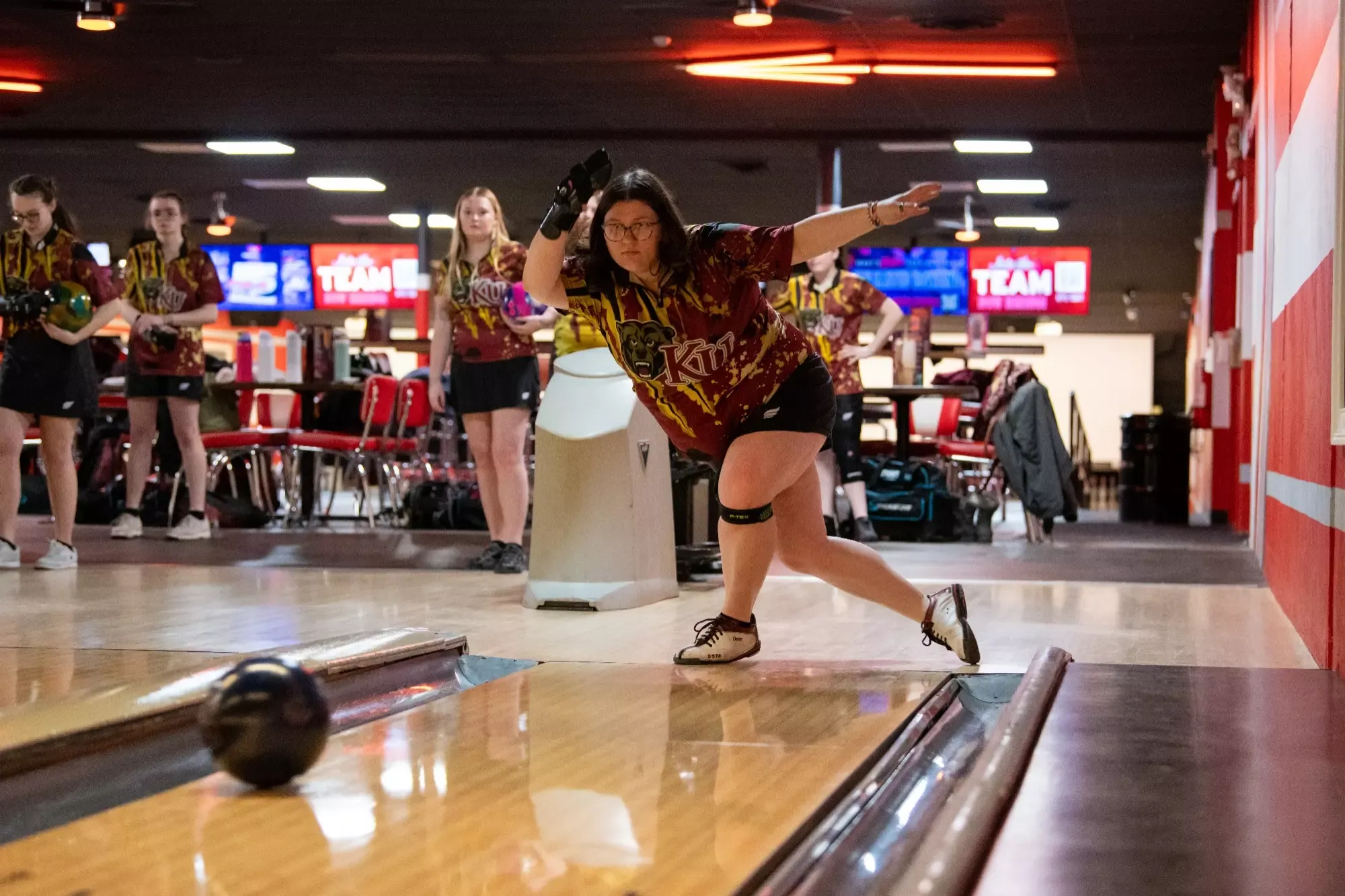 Bowling topped Chestnut Hill in pair of Friday matches - Kutztown ...