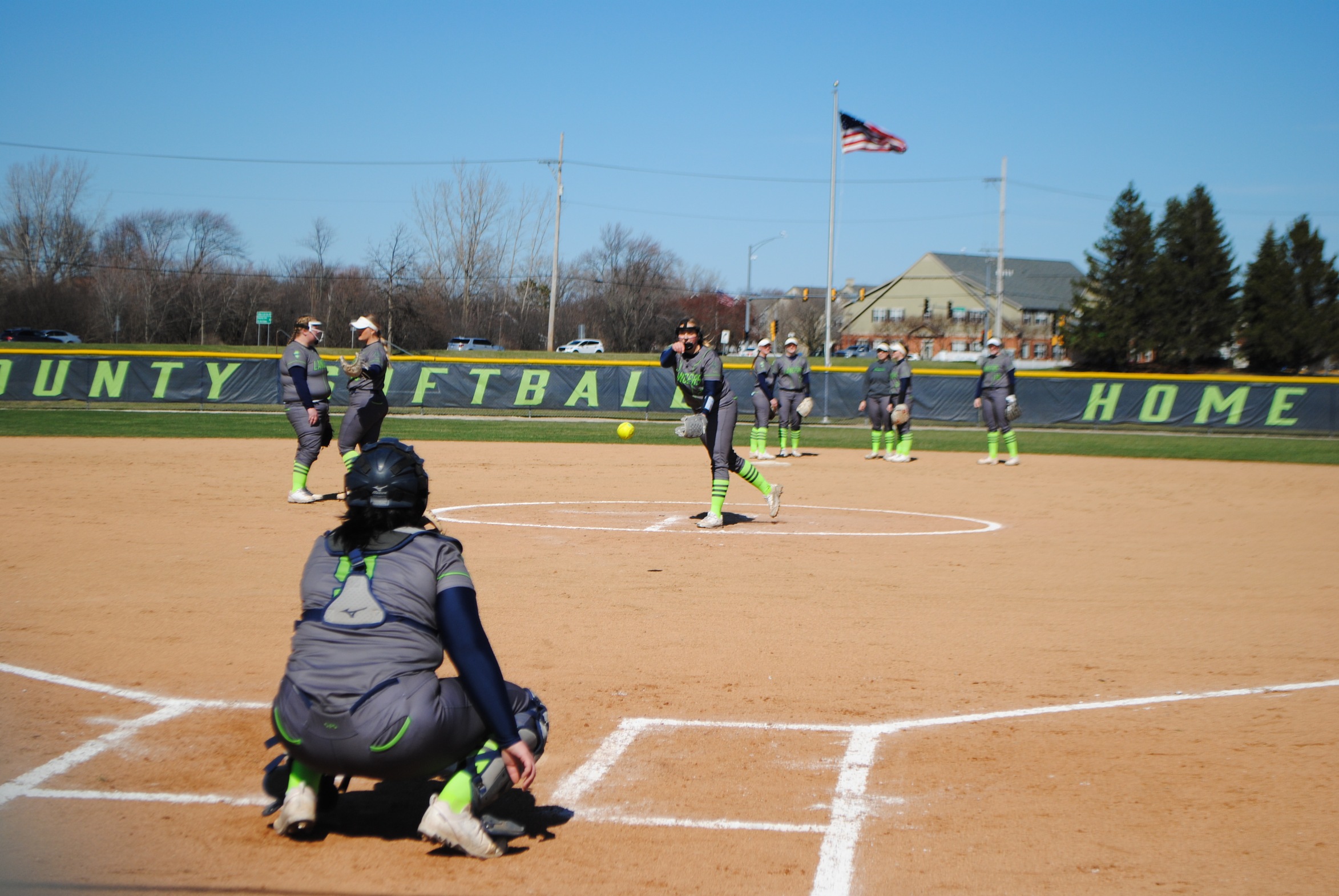 Lancer Softball Takes 2 From Oakton CC - College of Lake County