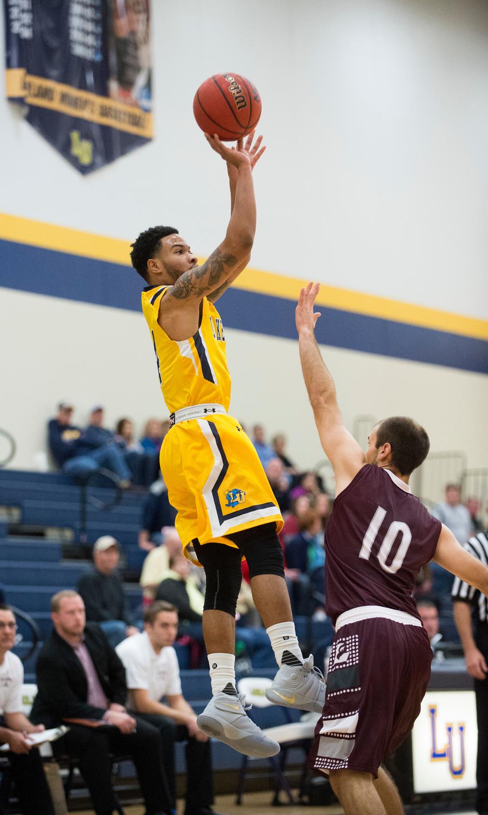 Brandon James - 2016-17 - Men's Basketball - Lakeland University Athletics