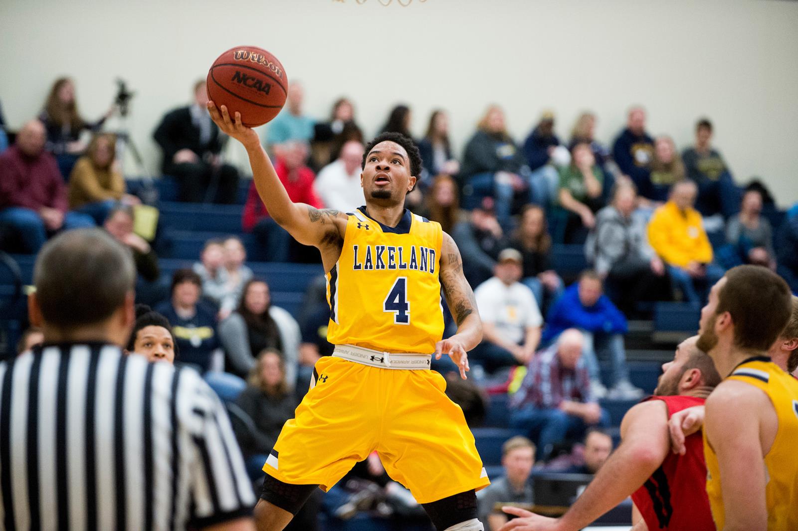 Brandon James - 2016-17 - Men's Basketball - Lakeland University Athletics