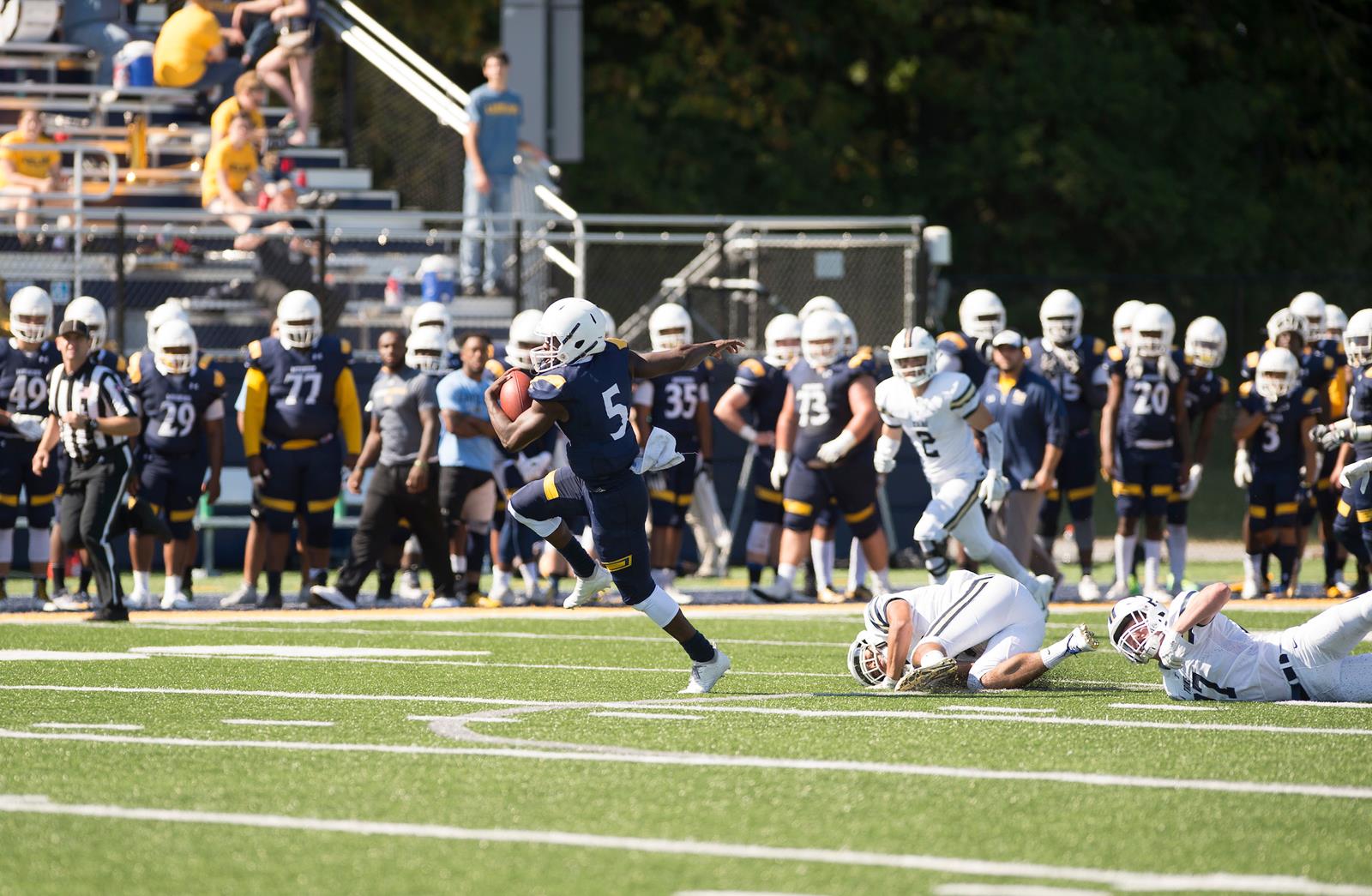 Charl'Tez Nunnery - 2021 - Football - Lakeland University Athletics