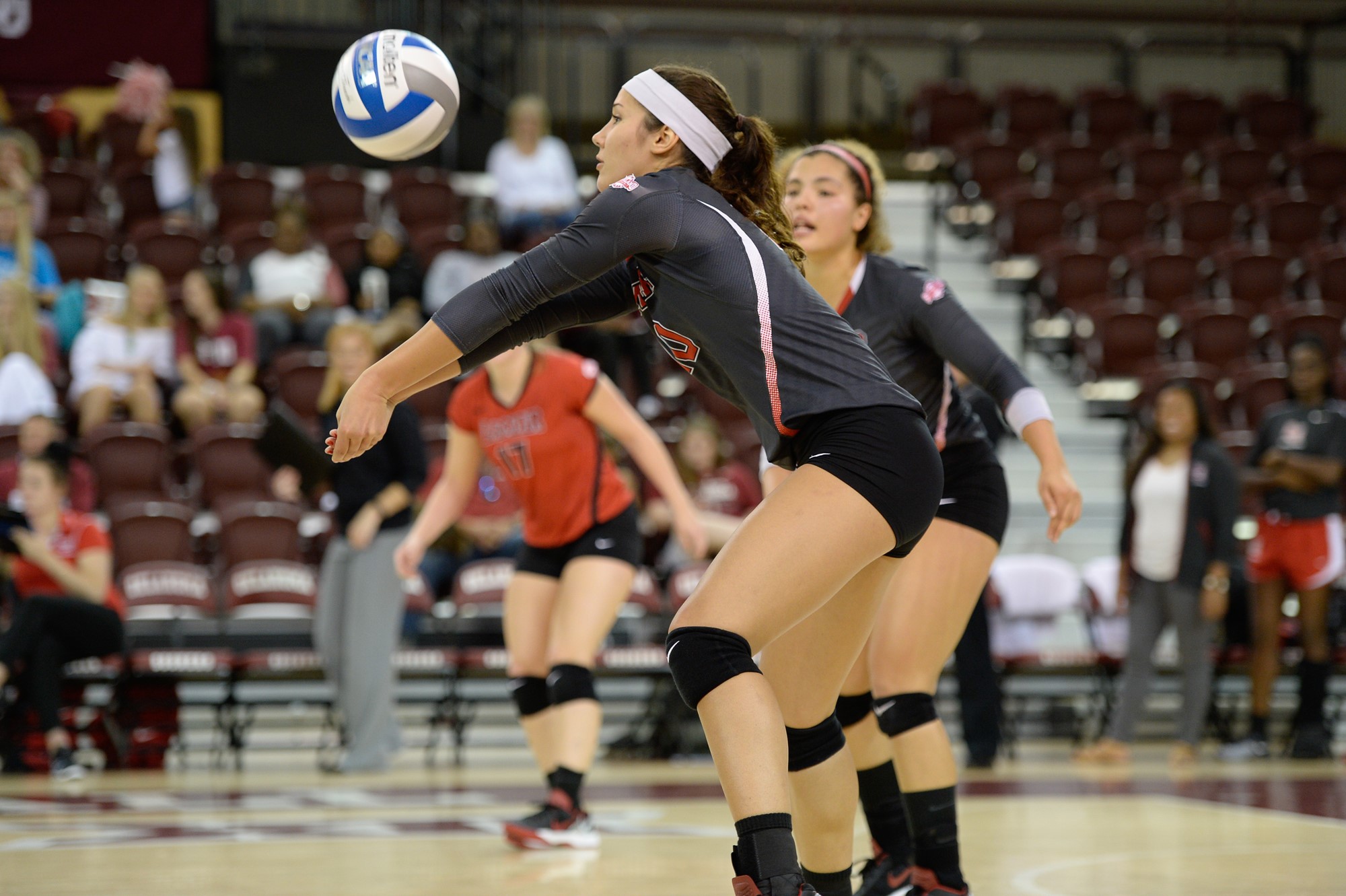 Amy Hollowell - 2017 - Volleyball - Lamar University Athletics