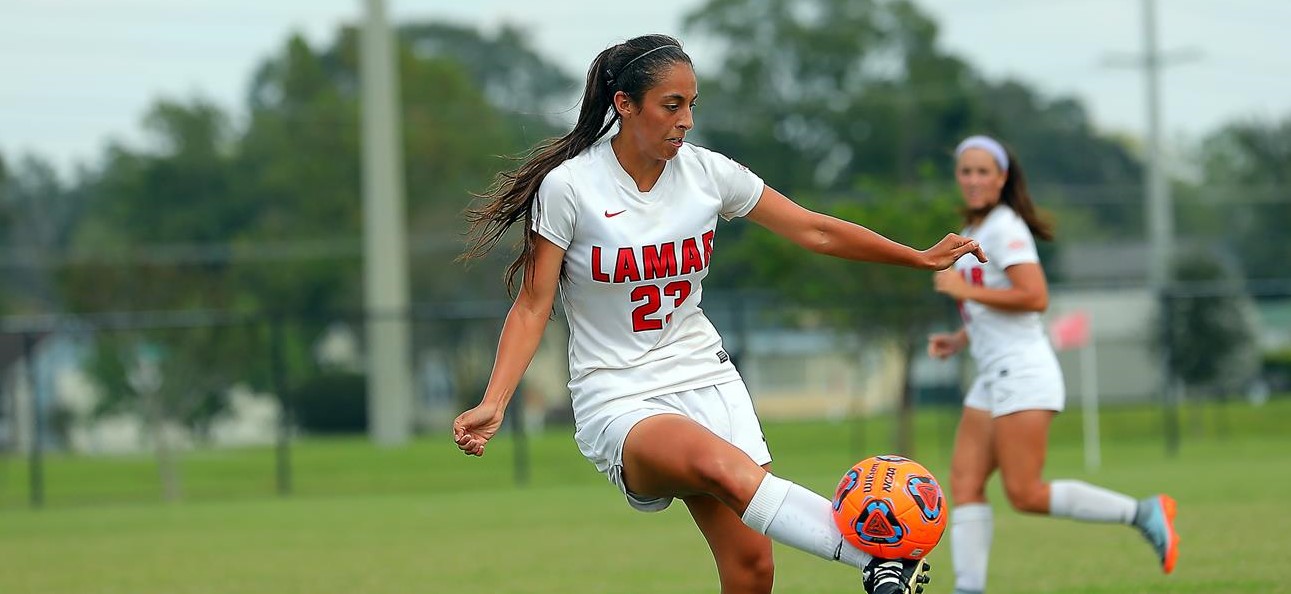 Laura Parra - 2017 - Women's Soccer - Lamar University Athletics