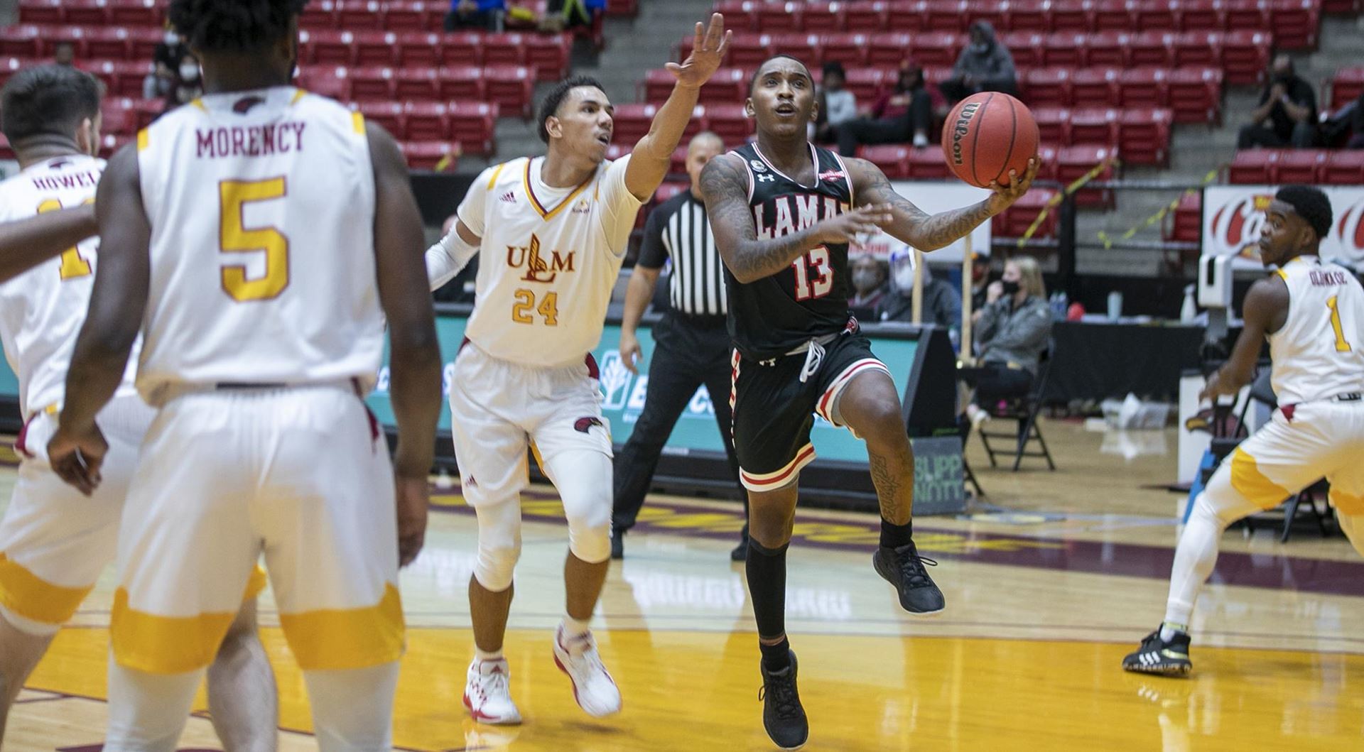 Buster Nets 22 in Road Setback - Lamar University Athletics