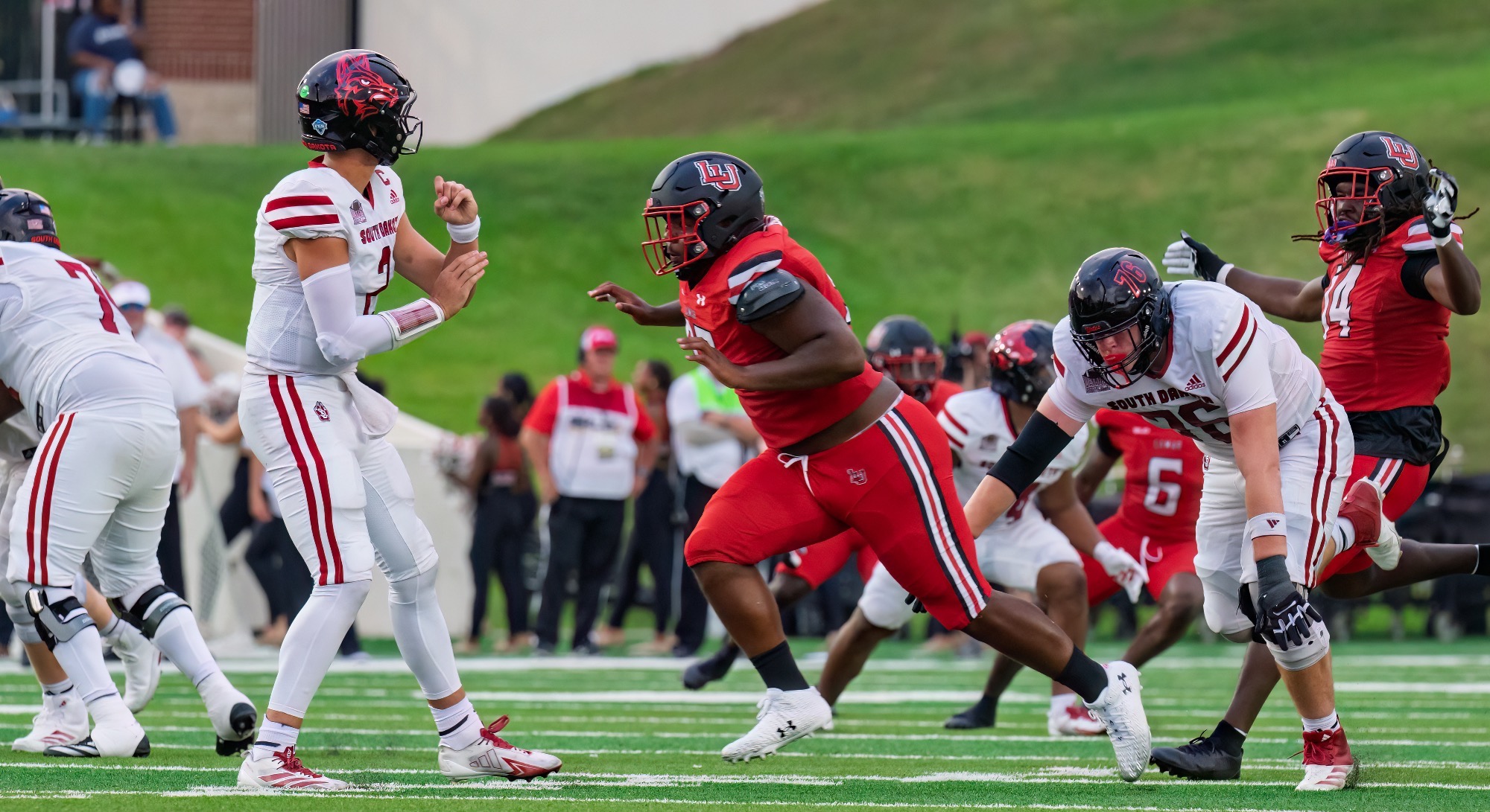 Cardinals Jump into National Rankings - Lamar University Athletics