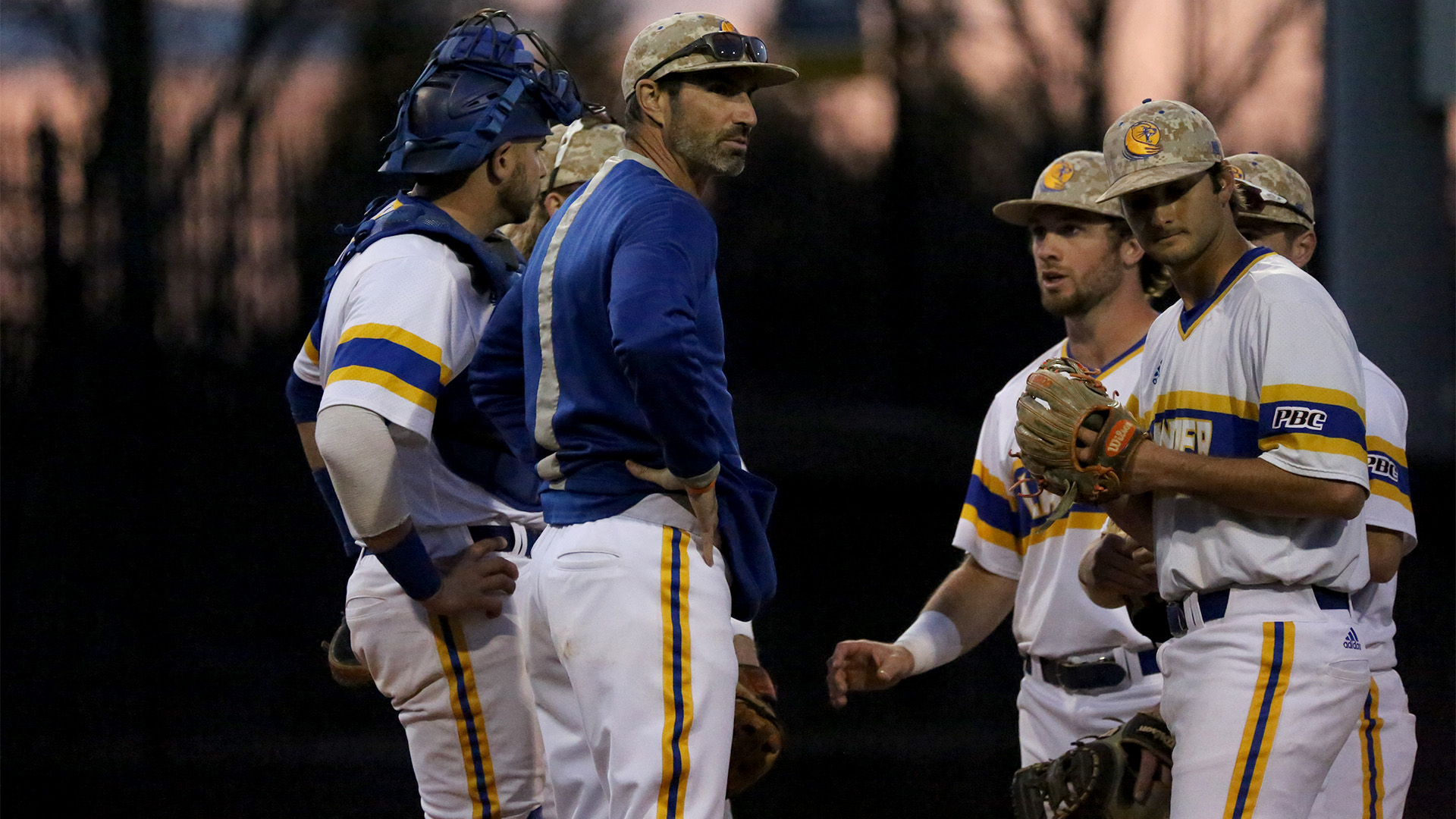 Baseball falls 4-1 to GSW to begin series - Lander University