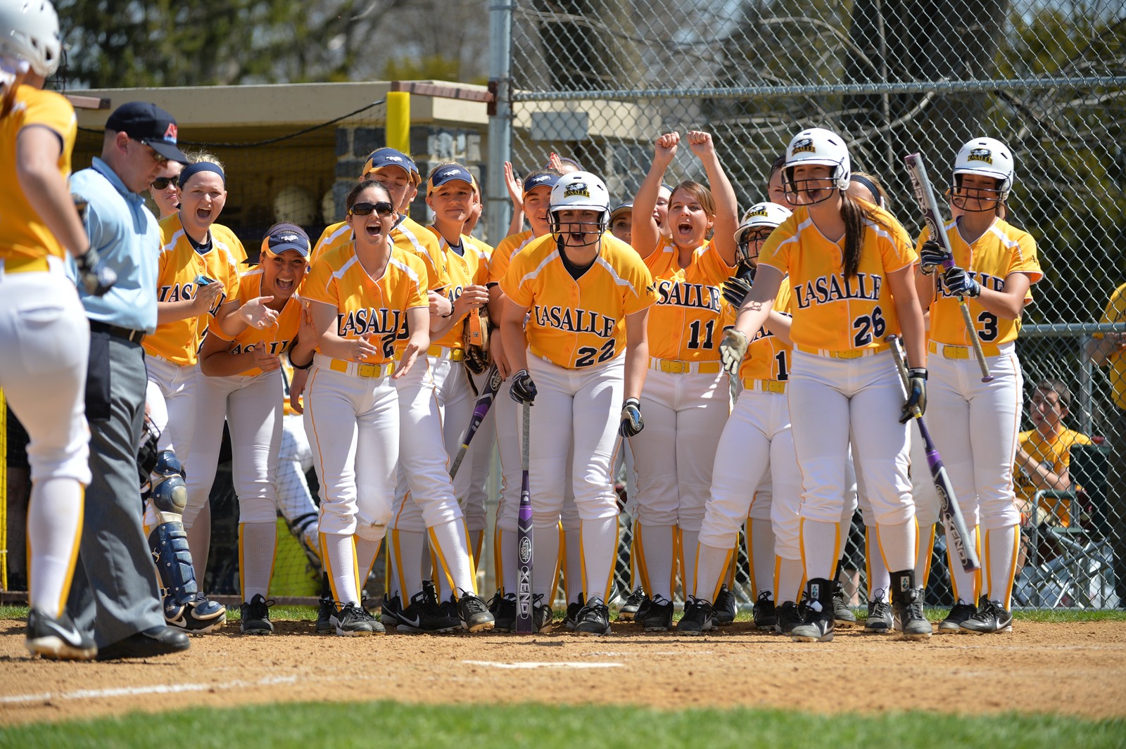 Jamie Dellinger - Softball - La Salle University Athletics