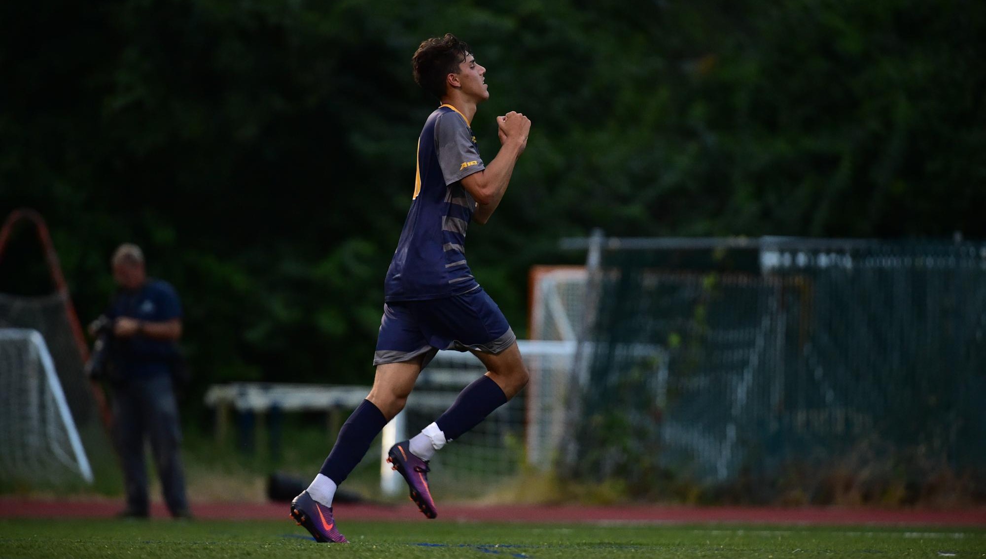Hayden Criollo - Men's Soccer - La Salle University Athletics
