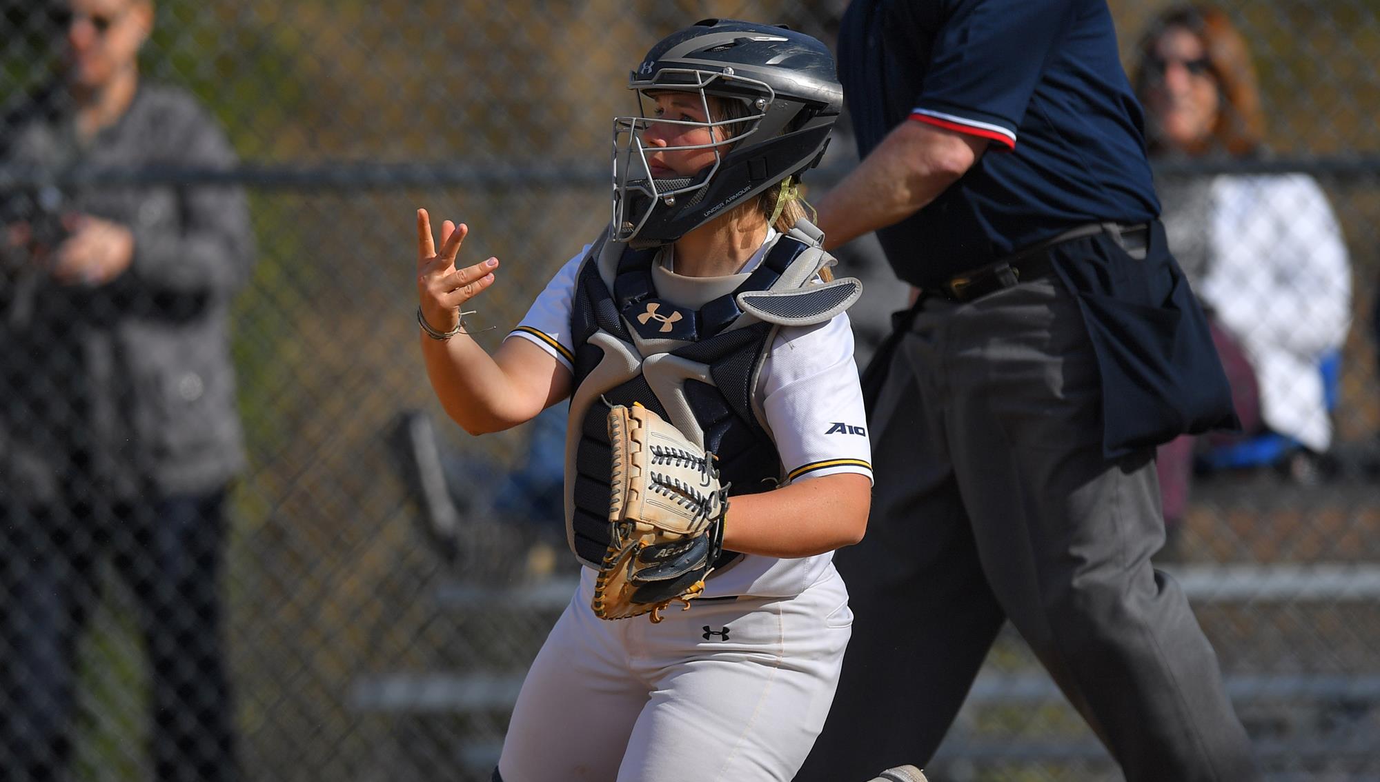 Mackenzie Vogler - Softball - La Salle University Athletics