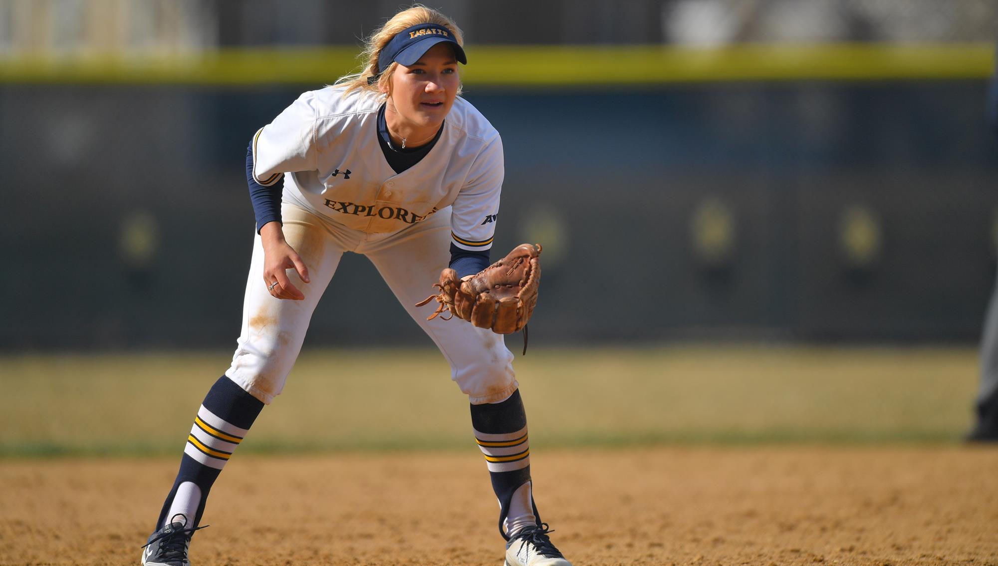 Emily Conaway - Softball - La Salle University Athletics