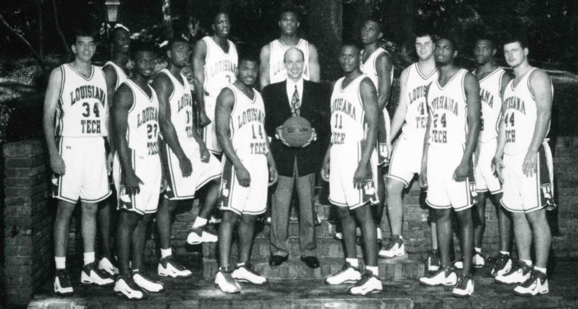 New Head Coach, Talented Roster Lead Bulldogs to 1998-99 SBC Title - LA ...