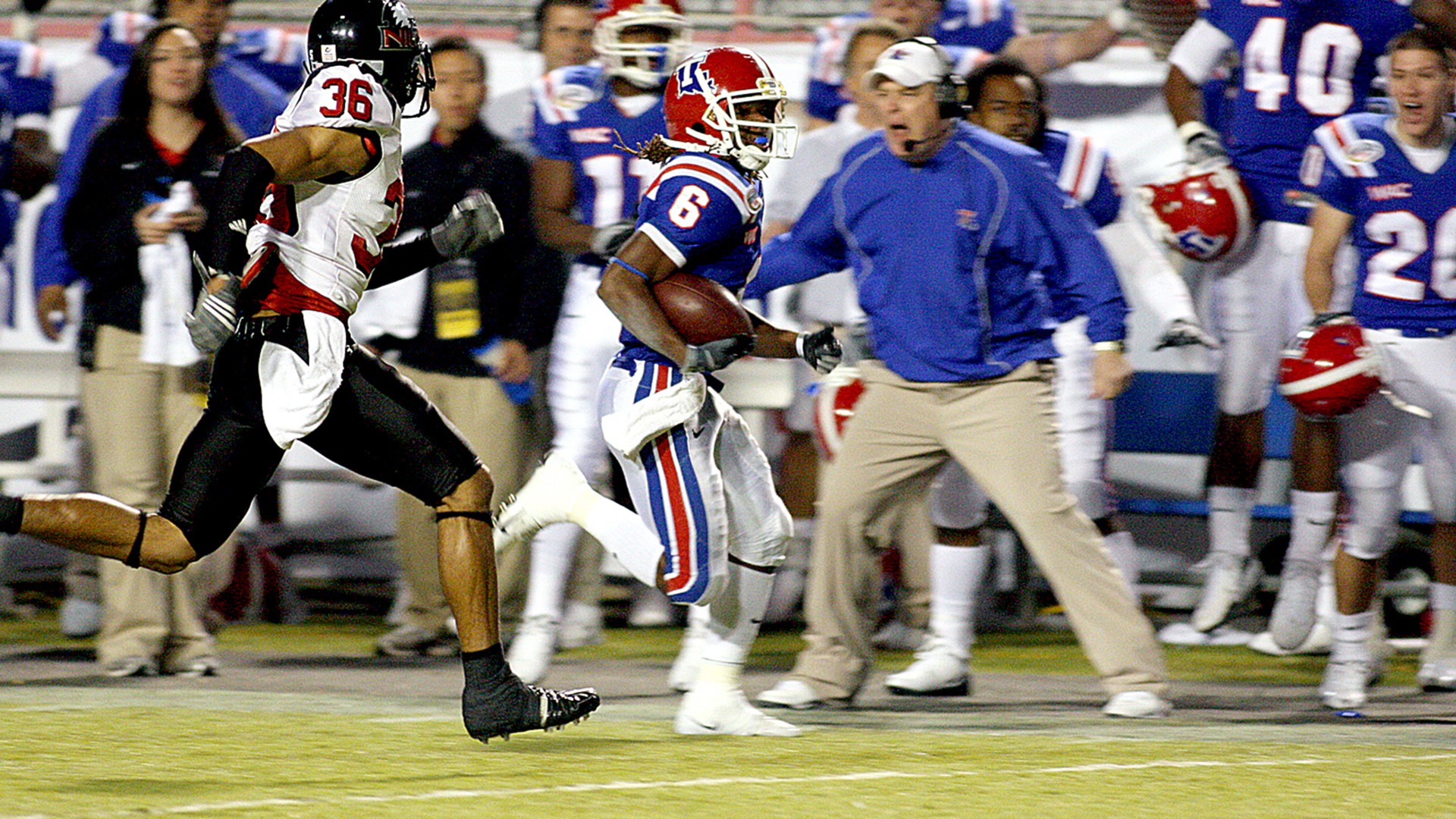 Bowl Coverage: Tech and the I-Bowl make history together - LA Tech ...