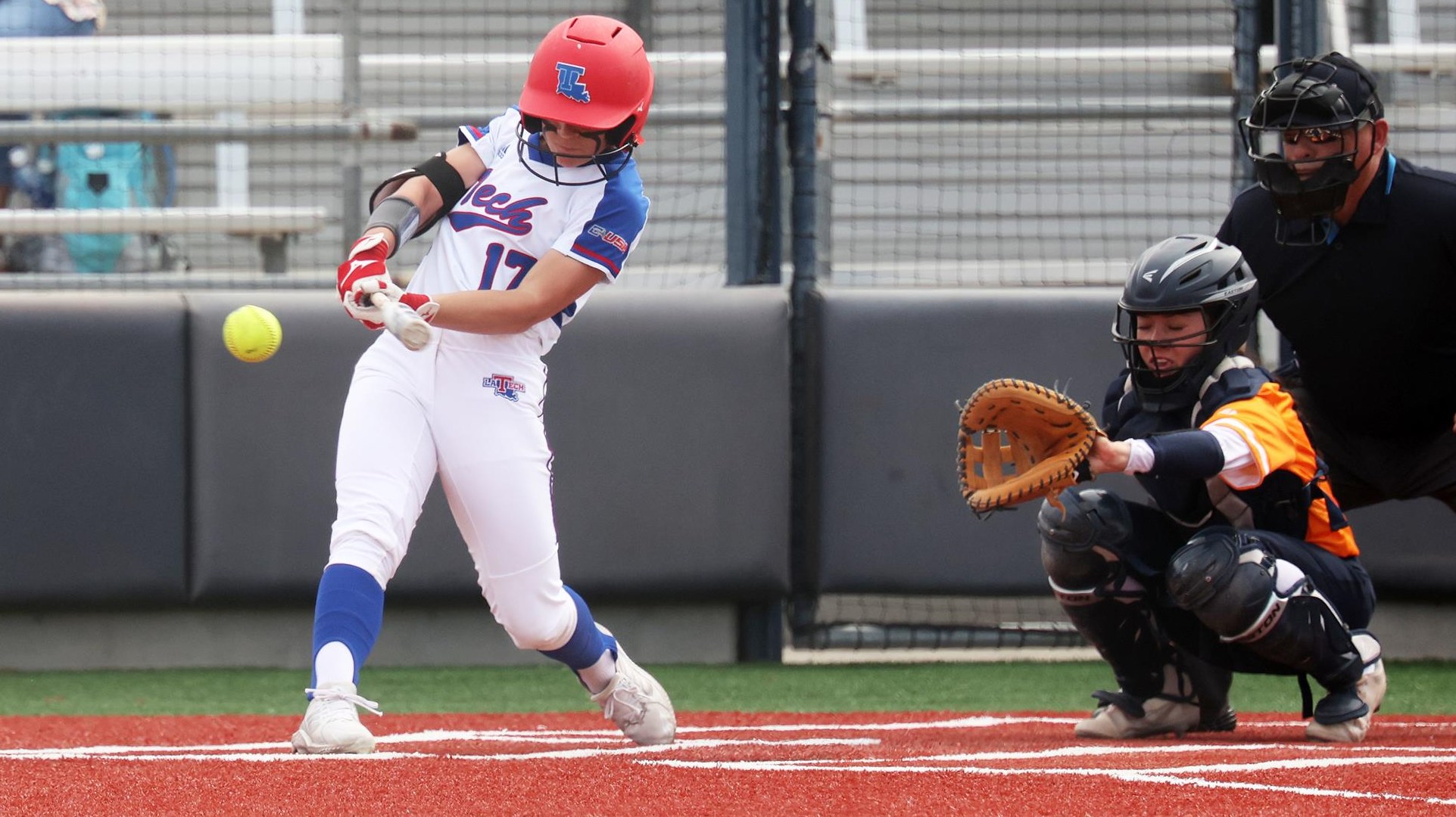 falls in Saturday action - LA Tech Athletics