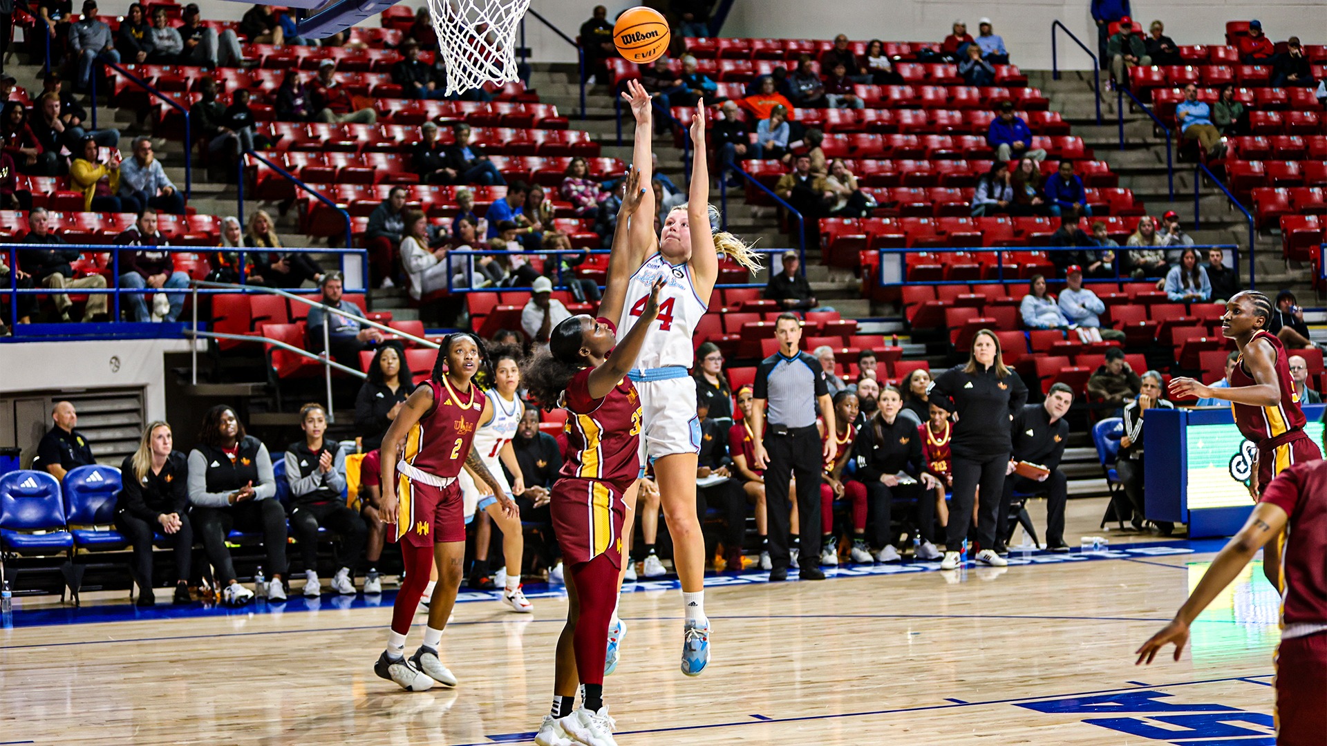 Lady Techsters Drop Defensive Battle to Warhawks - LA Tech Athletics