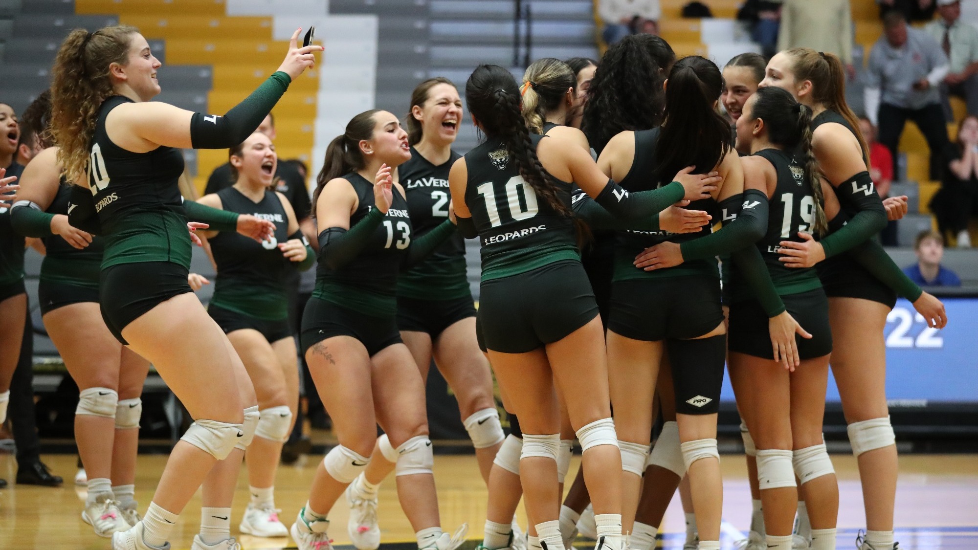 Leopards' Incredible Season Ends in Sweet 16 - University of La Verne