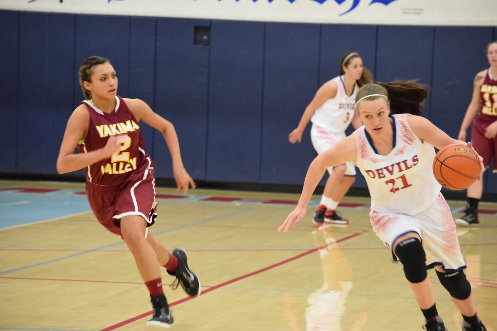 Kaitlin Lewis - Women's Basketball - Lower Columbia College Athletics