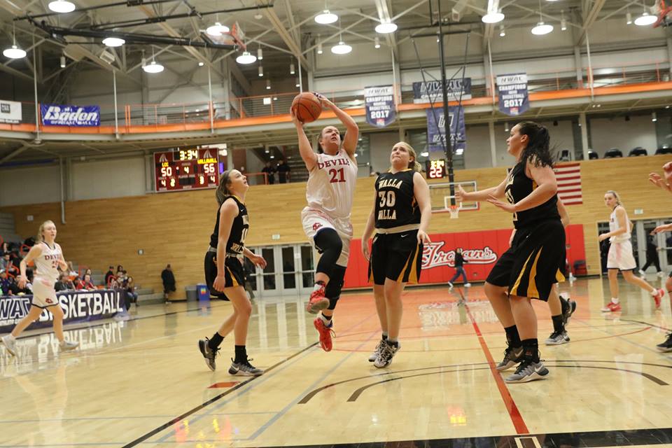 Kaitlin Lewis - Women's Basketball - Lower Columbia College Athletics