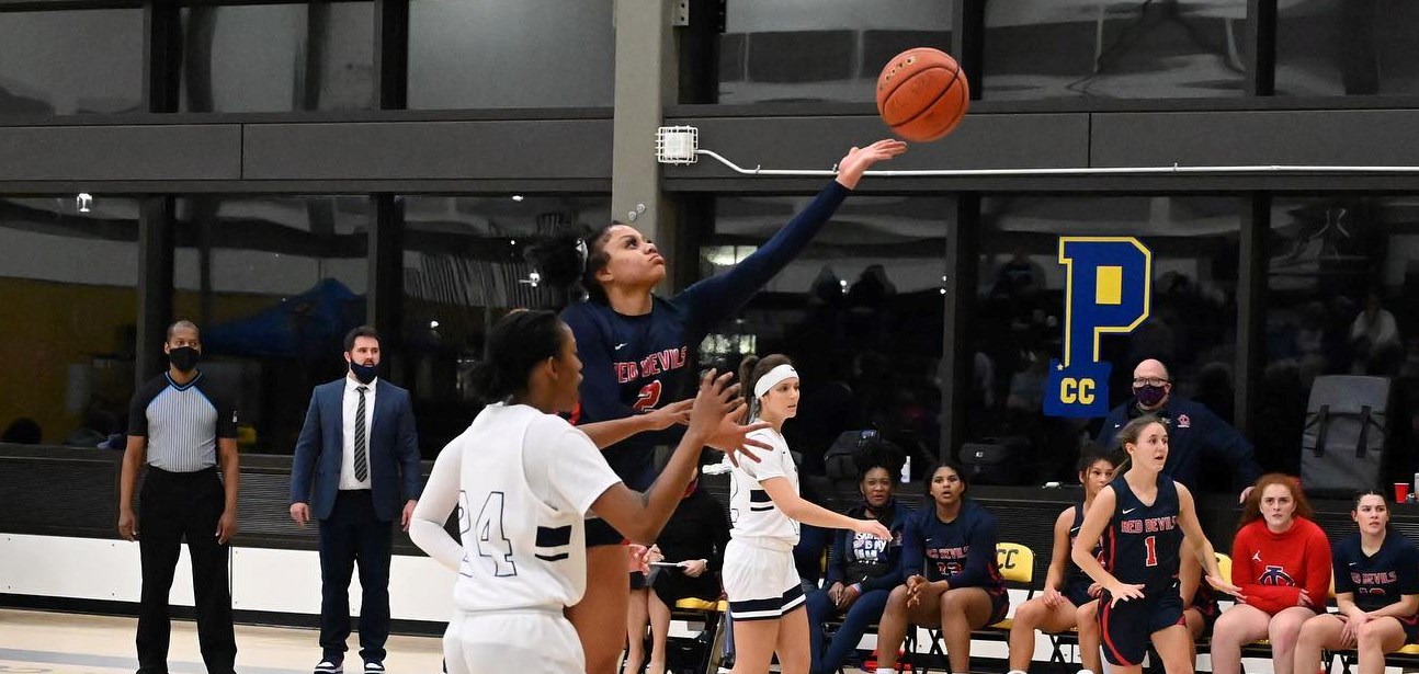 Michaela Harris - Women's Basketball - Lower Columbia College Athletics