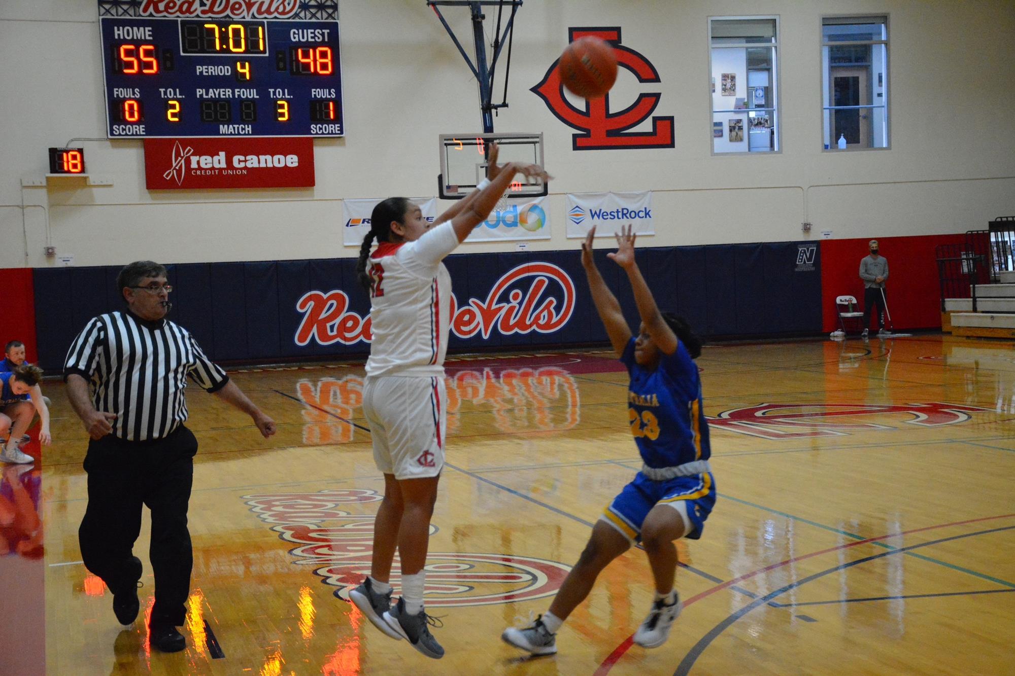 A Record Setting Final Night For Tommia Pakootas - Lower Columbia ...