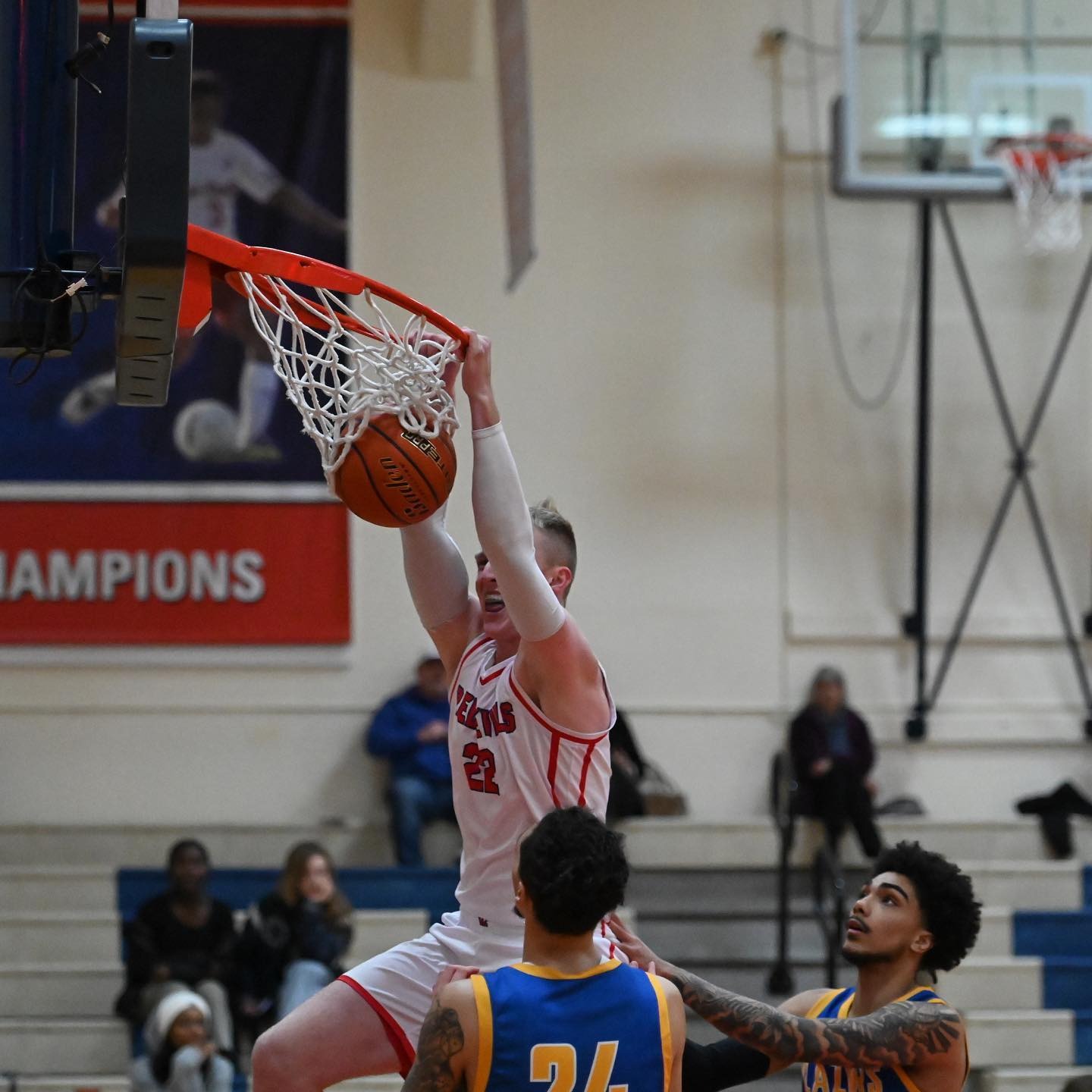 Ashton Harvey - Men's Basketball - Lower Columbia College Athletics