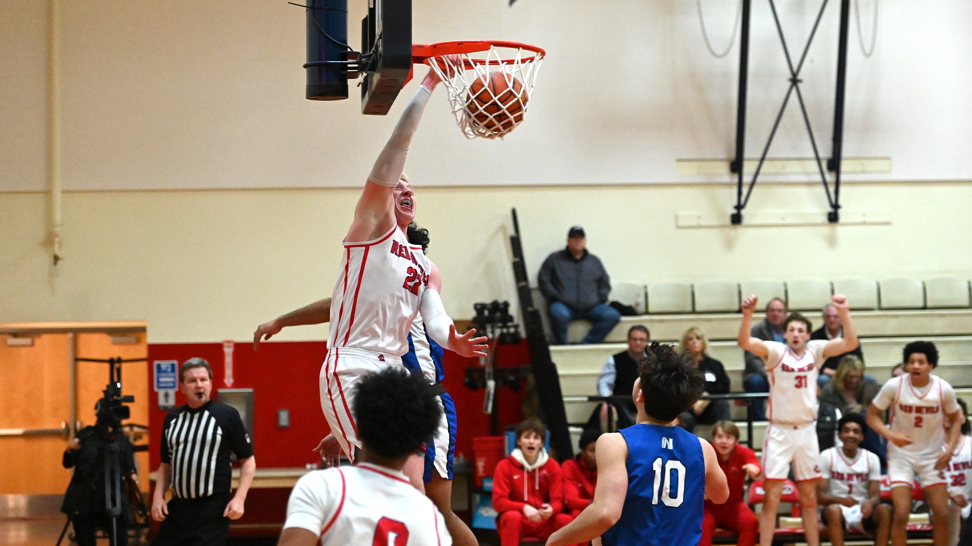Ashton Harvey - Men's Basketball - Lower Columbia College Athletics