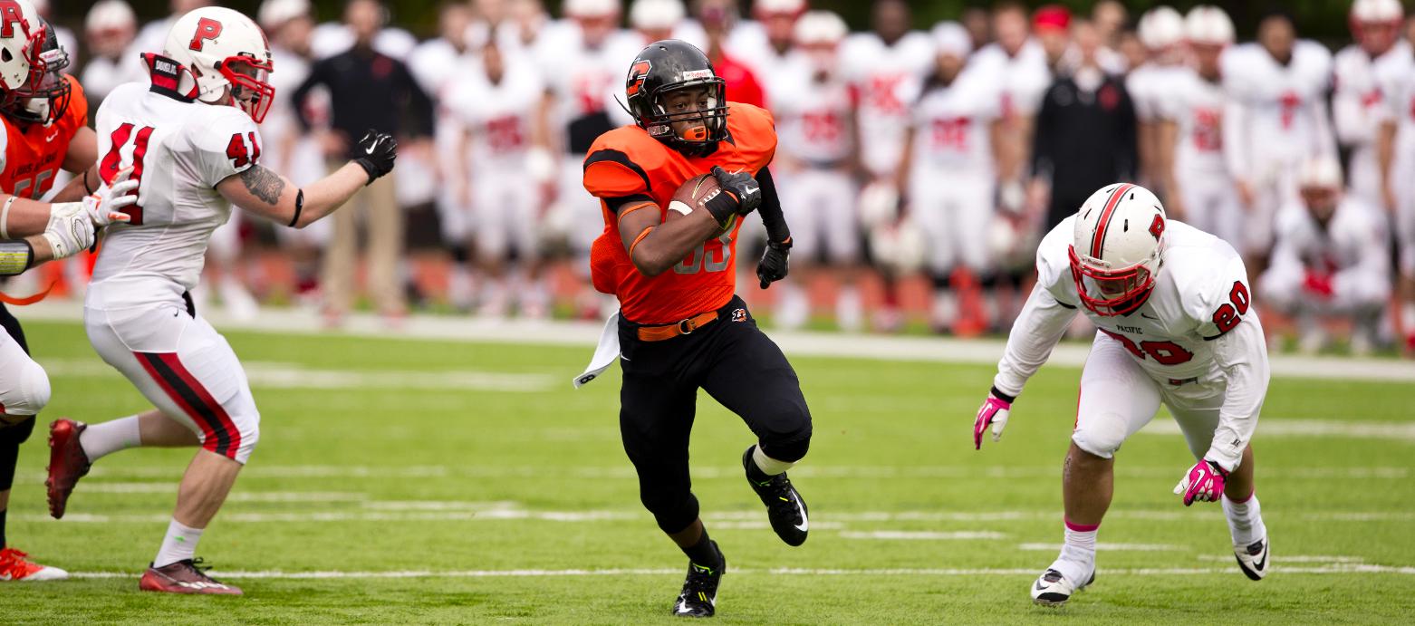 Freshmen shine late in Homecoming game - Lewis & Clark College