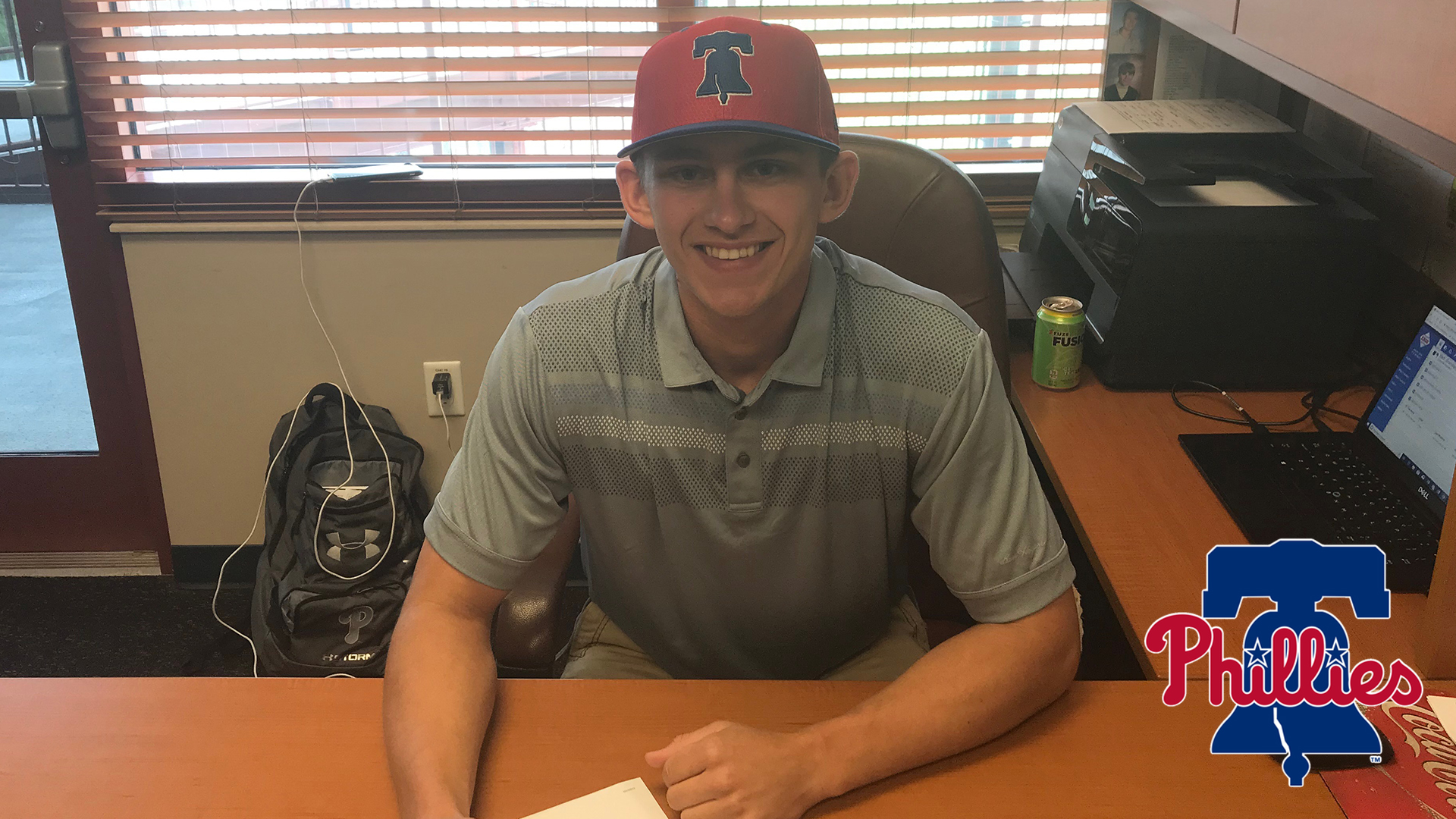 Burch Signs with Philadelphia Phillies - Lewis-Clark State College ...