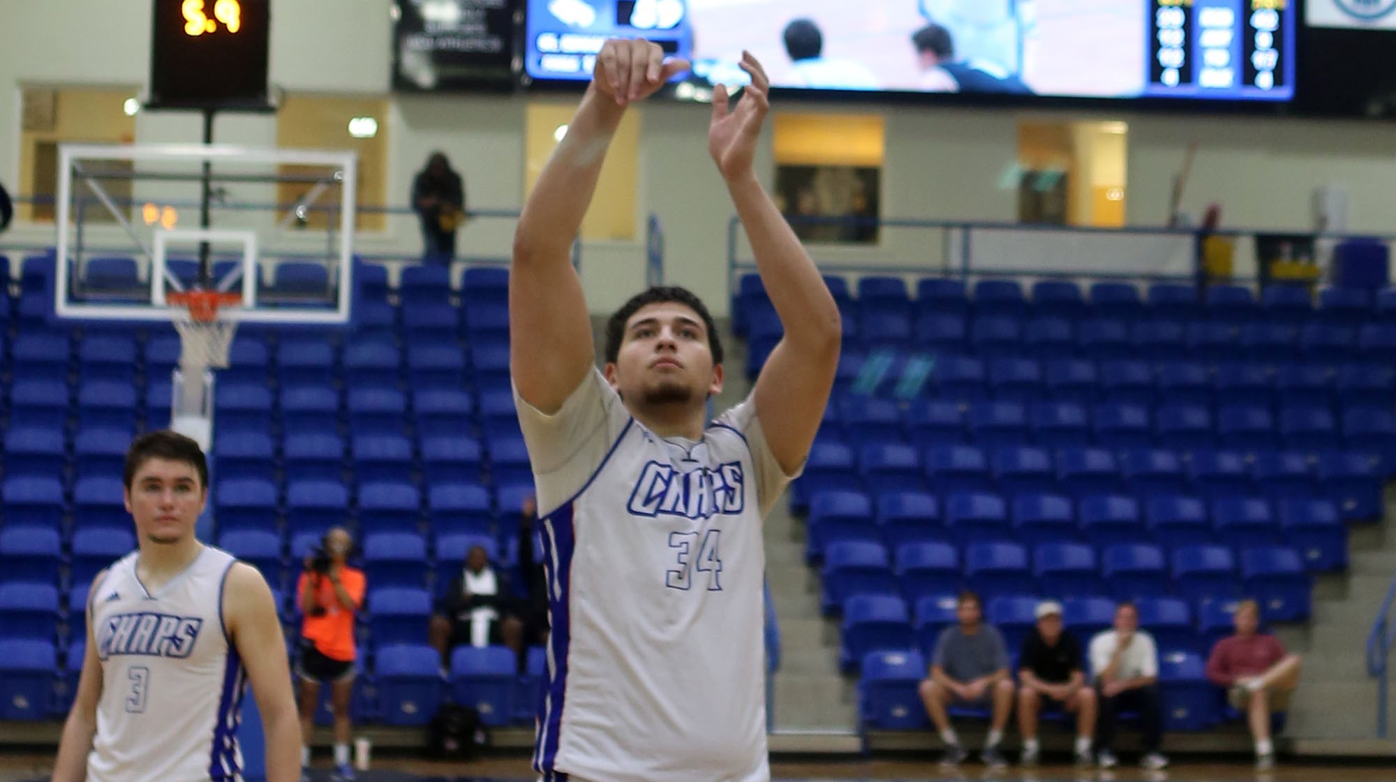 Isaac Cardona - 2016-17 - Men's Basketball - Lubbock Christian ...
