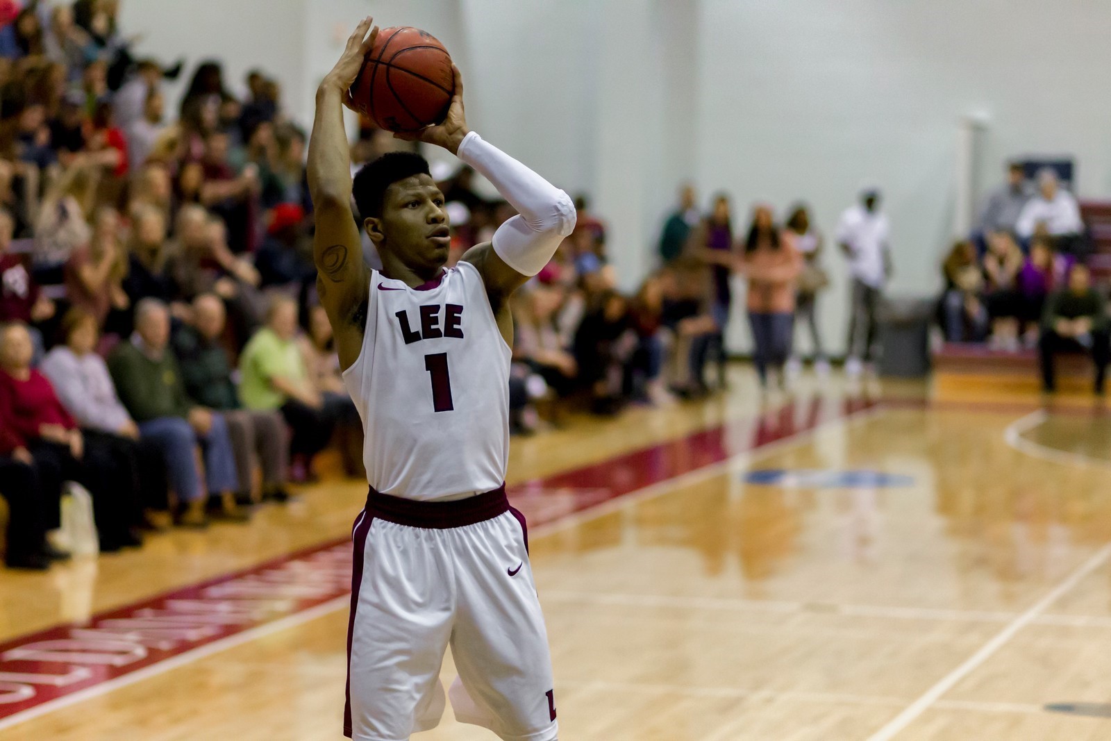 Flames Turn Back Nighthawks in OT, 95-90 - Lee University Athletics