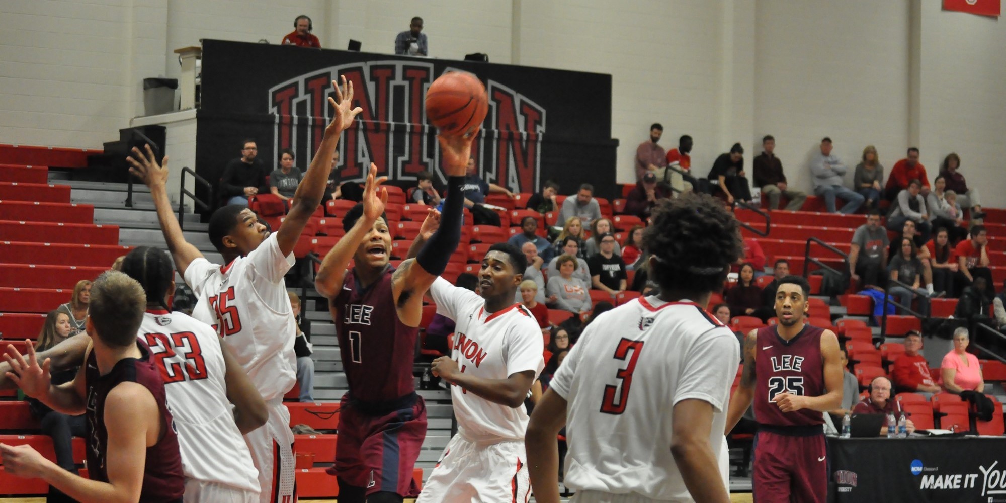 Keevin Tyus - 2016-2017 - Men's Basketball - Lee University Athletics