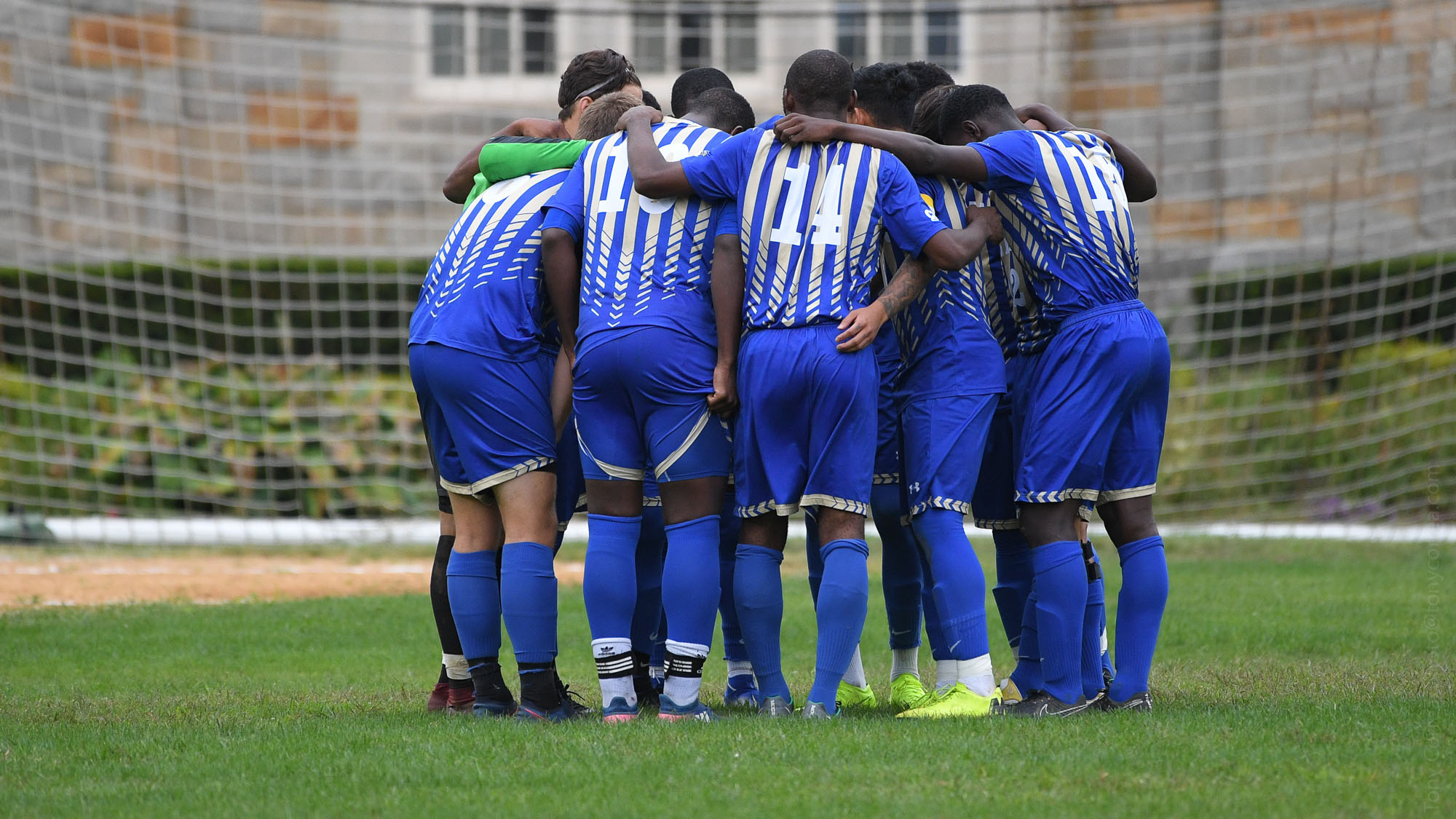 Lightning Drop a Heartbreaker at Eastern - Lehman College Athletics