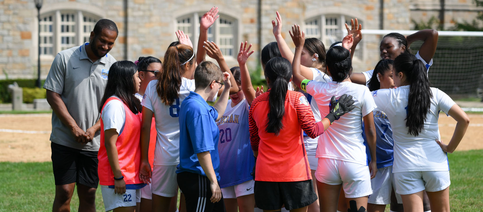 Yasmin Galvez Diaz - 2022 - Women's Soccer - Lehman College Athletics