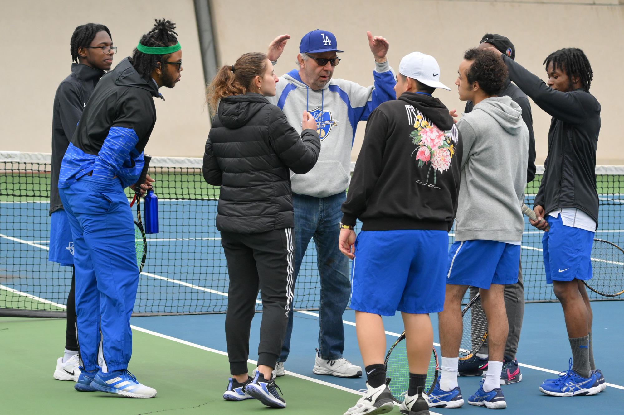 Bulldogs Blank Lightning - Lehman College Athletics