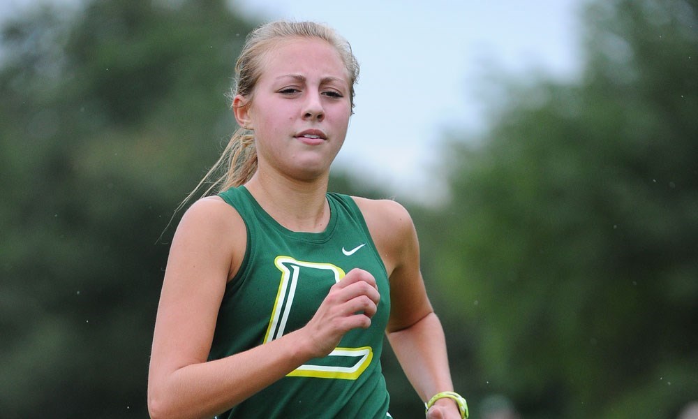 Laura Hough - Women's Cross Country - Le Moyne College Athletics