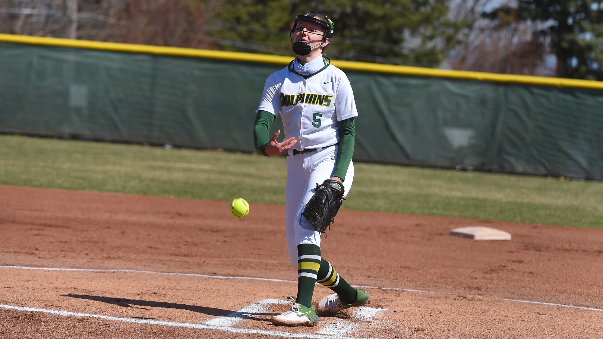 Lauren Nichols - Softball - Le Moyne College Athletics