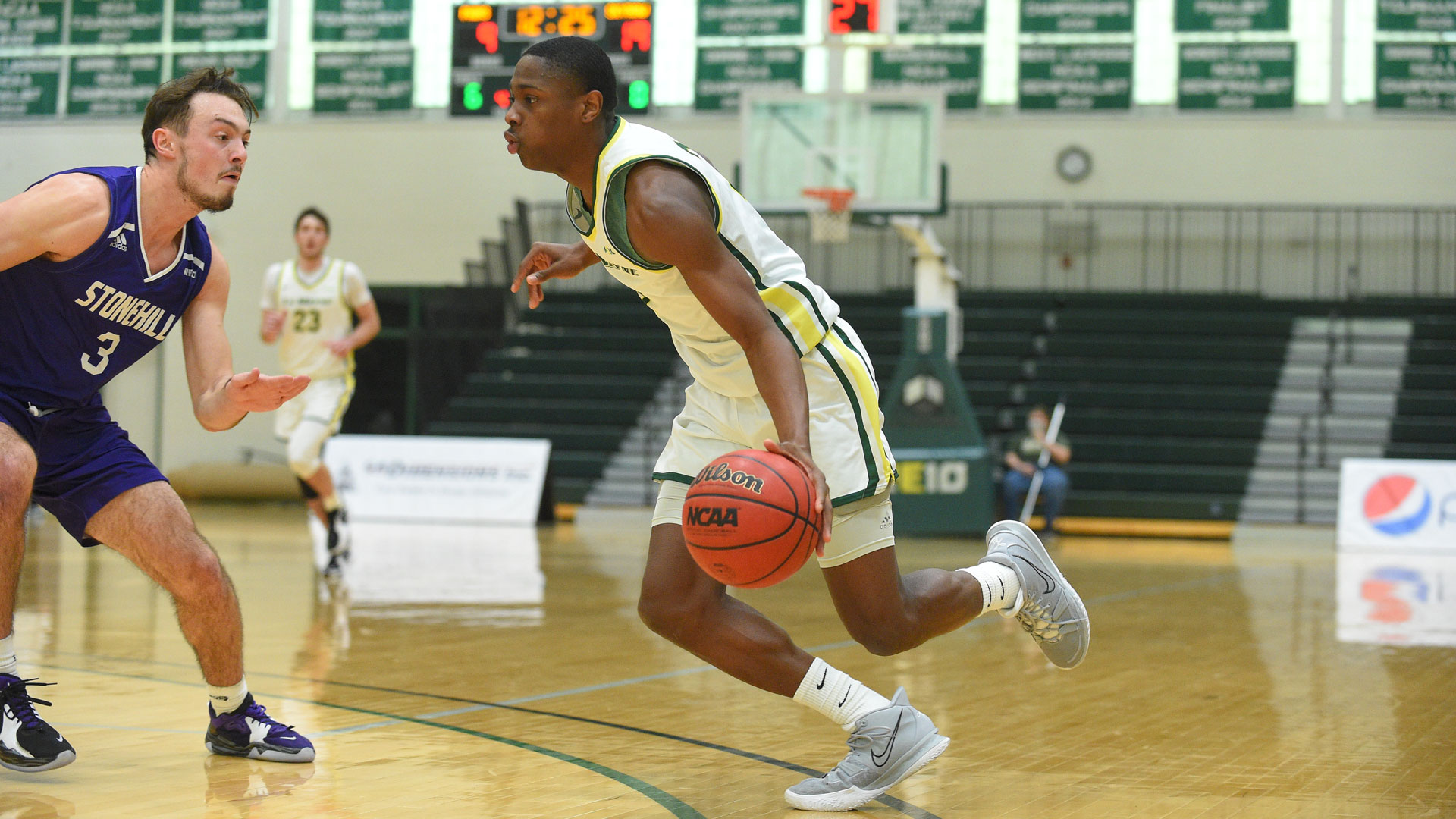 Zy'Ever Wingfield - Men's Basketball - Le Moyne College Athletics