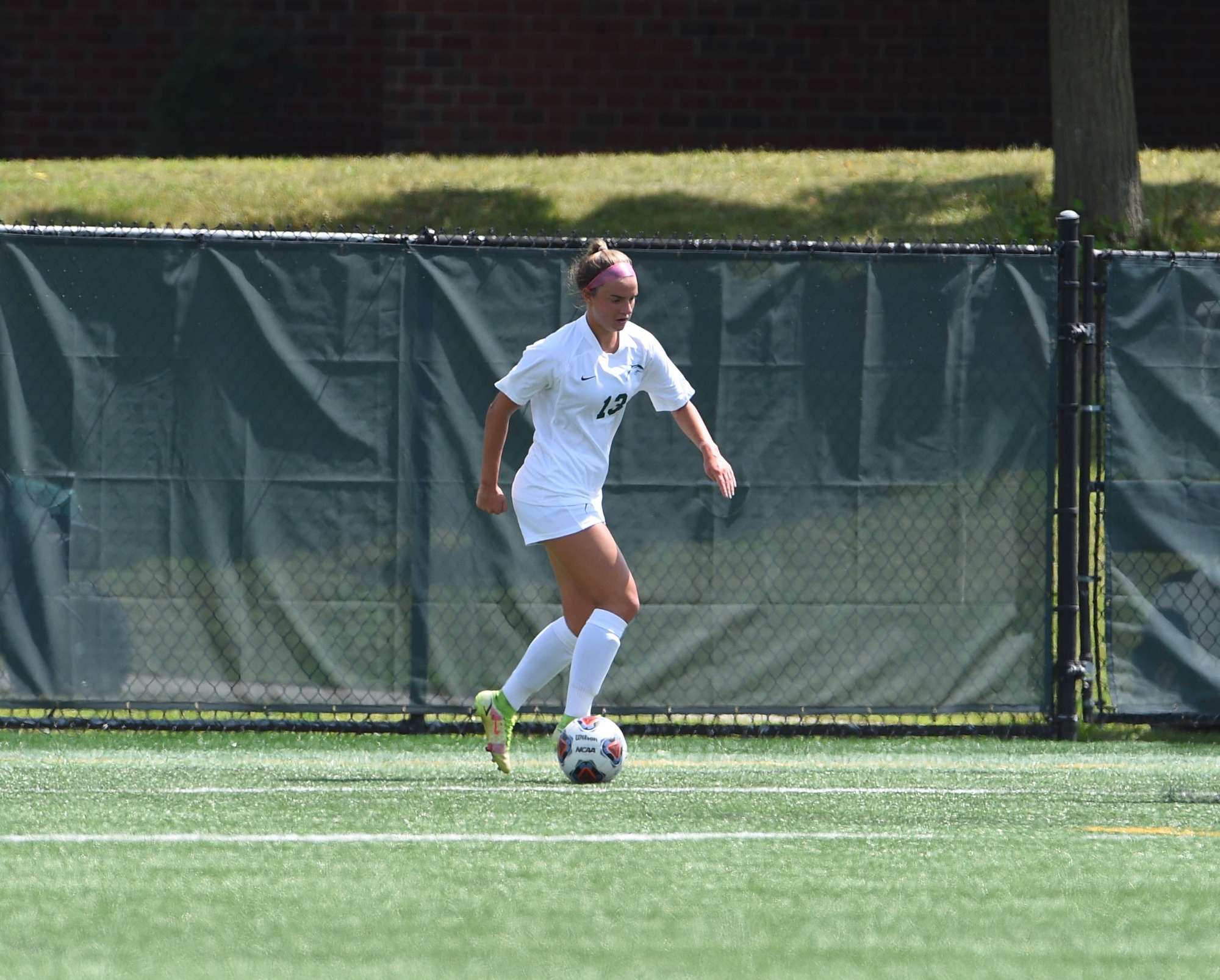 WOMEN'S SOCCER DROPS NE10 OPENER AGAINST #24 SOUTHERN NEW HAMSPHIRE ...