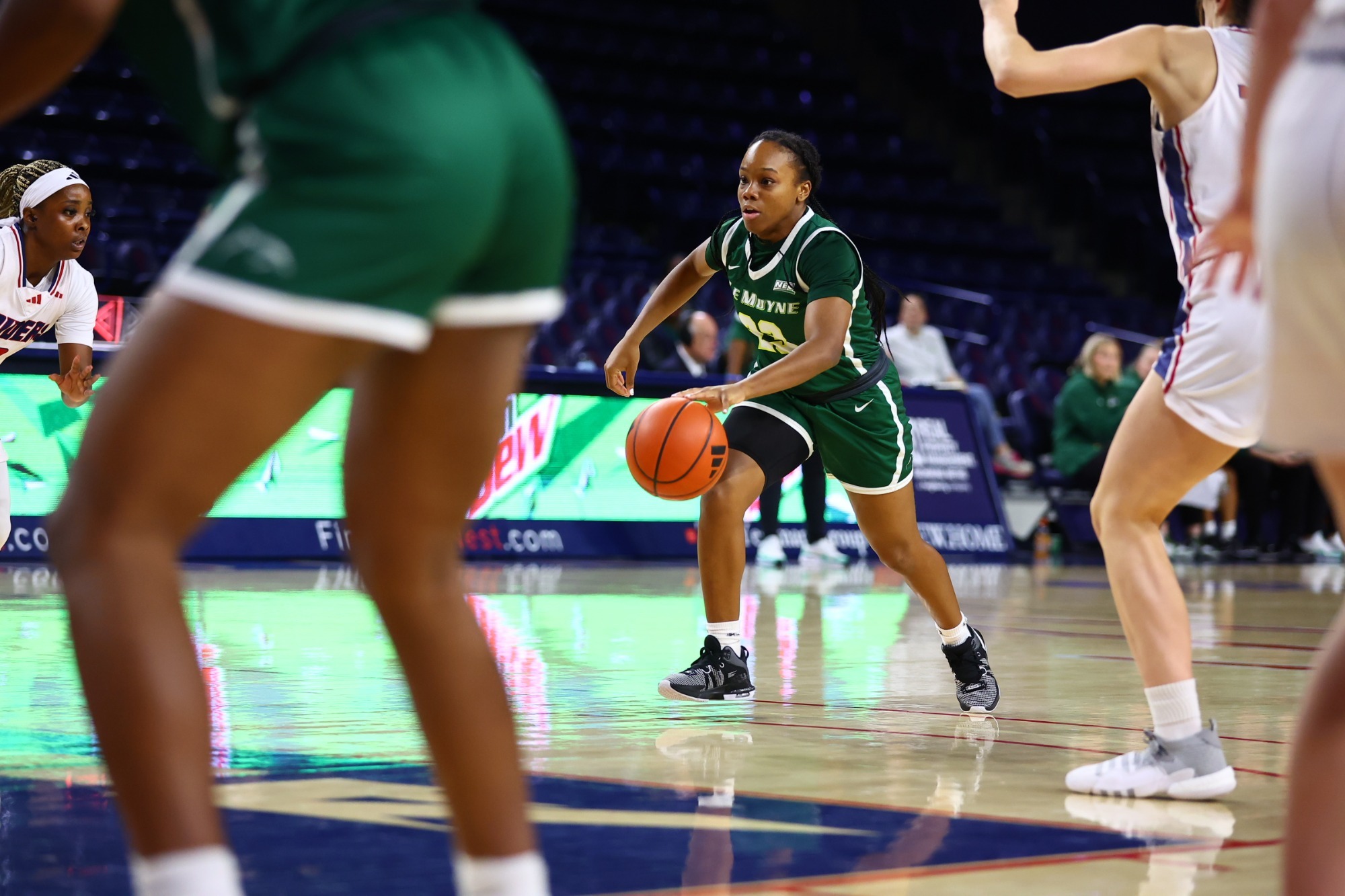 Emily Florvil - Women's Basketball - Le Moyne College Athletics