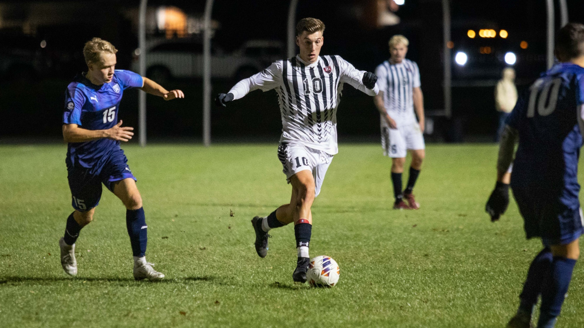 Men's Soccer's Season Ends in Penalty Kicks - Lenoir-Rhyne University ...