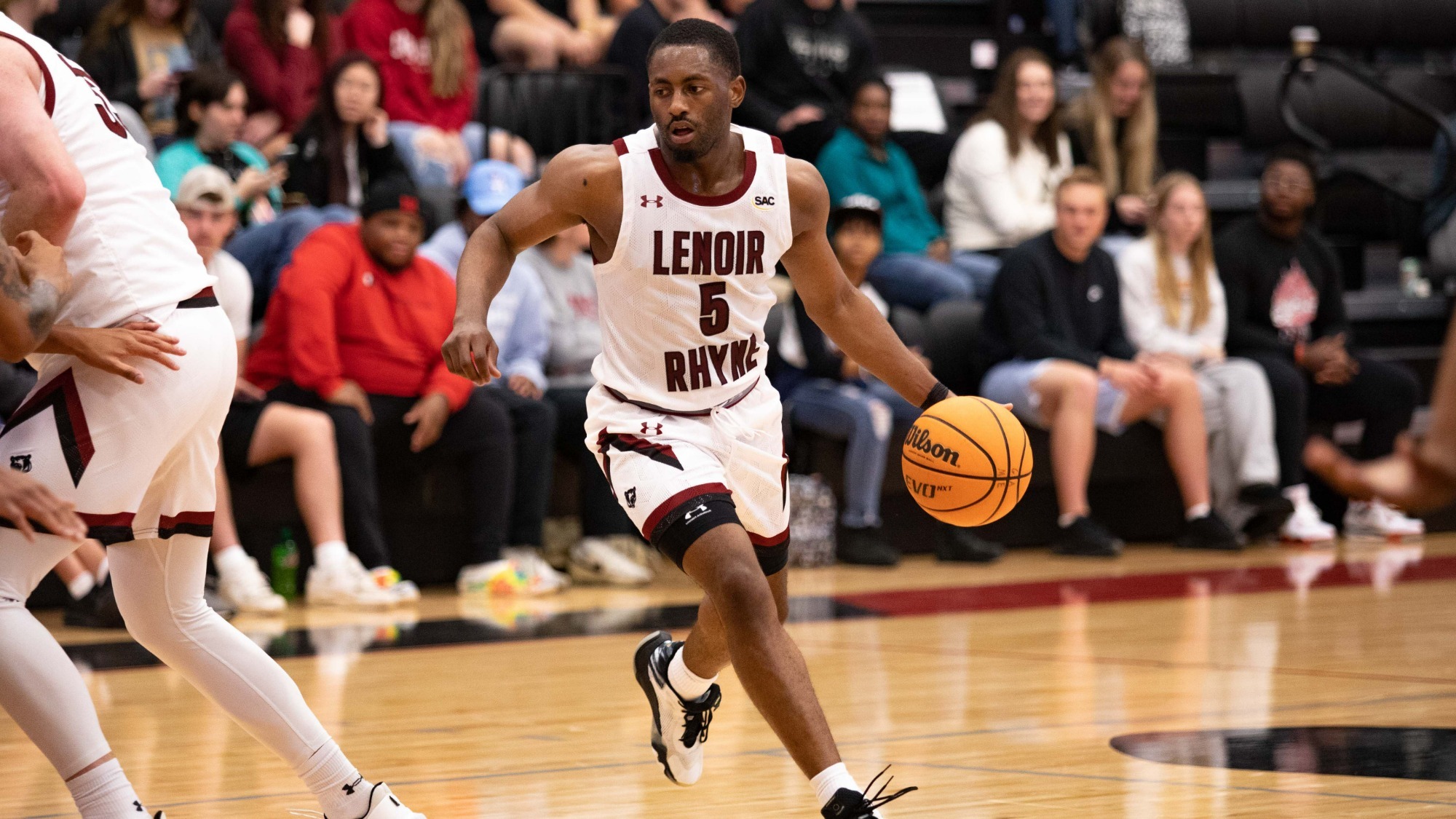 Men's Basketball Defeats Chowan in Overtime - Lenoir-Rhyne University ...