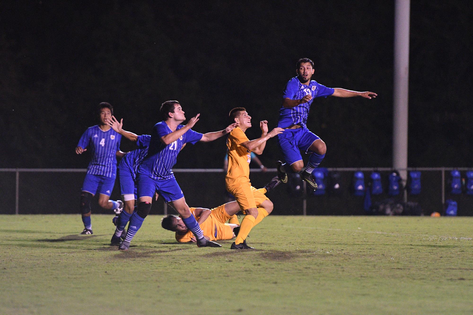 Edward Solis - Men's Soccer - LeTourneau University Athletics