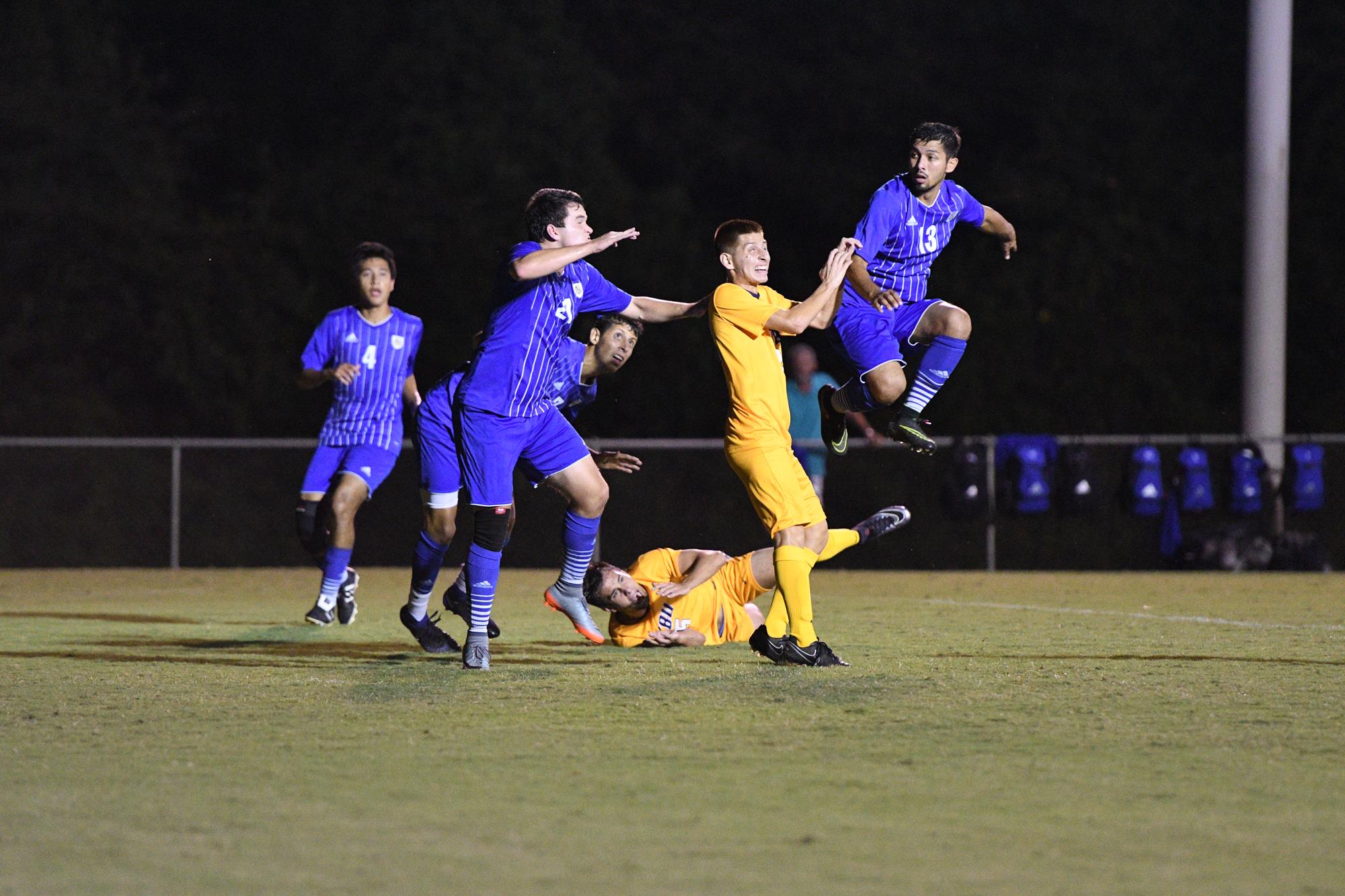 Edward Solis - Men's Soccer - LeTourneau University Athletics