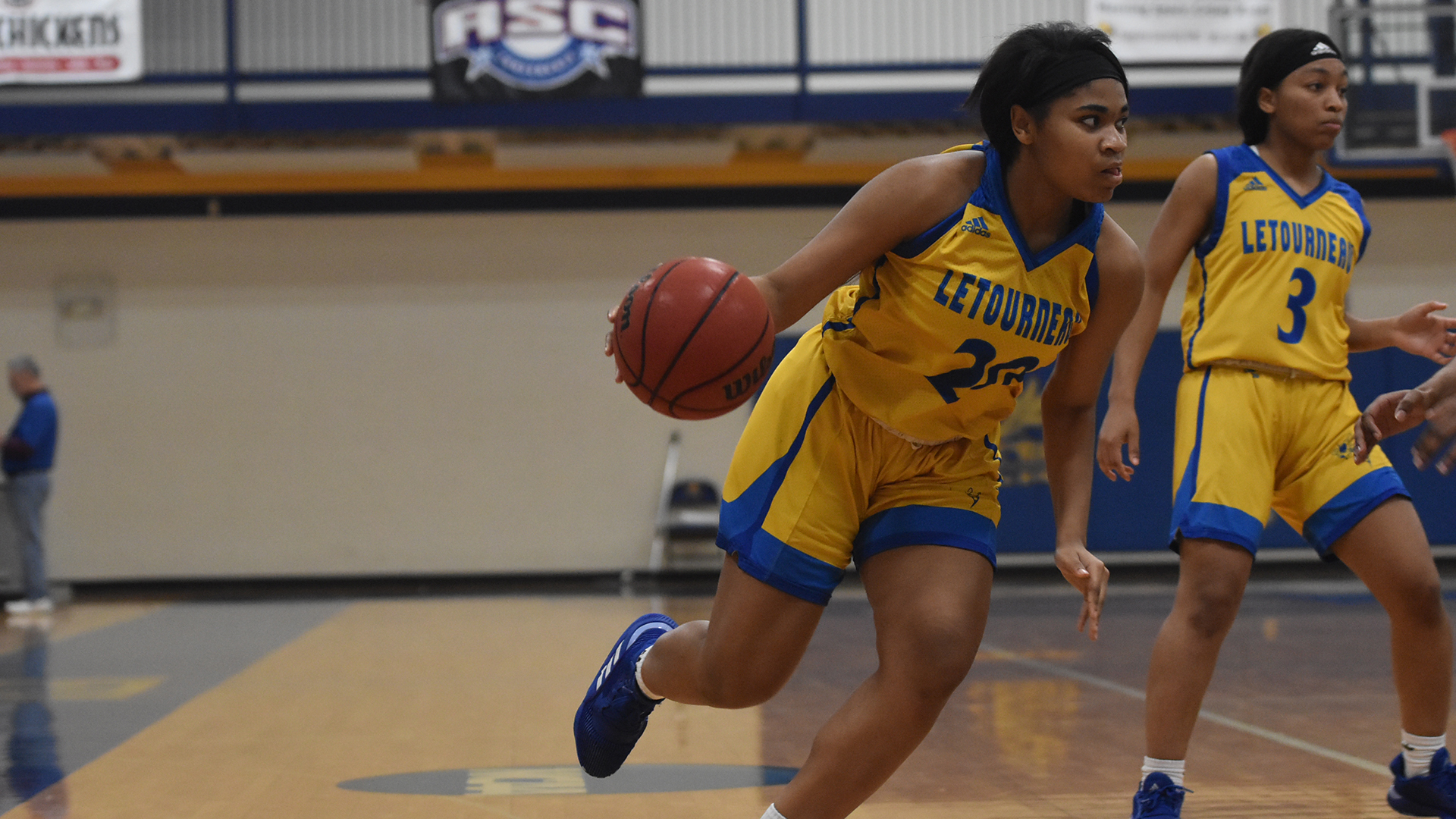 Ty Moon - Women's Basketball - LeTourneau University Athletics